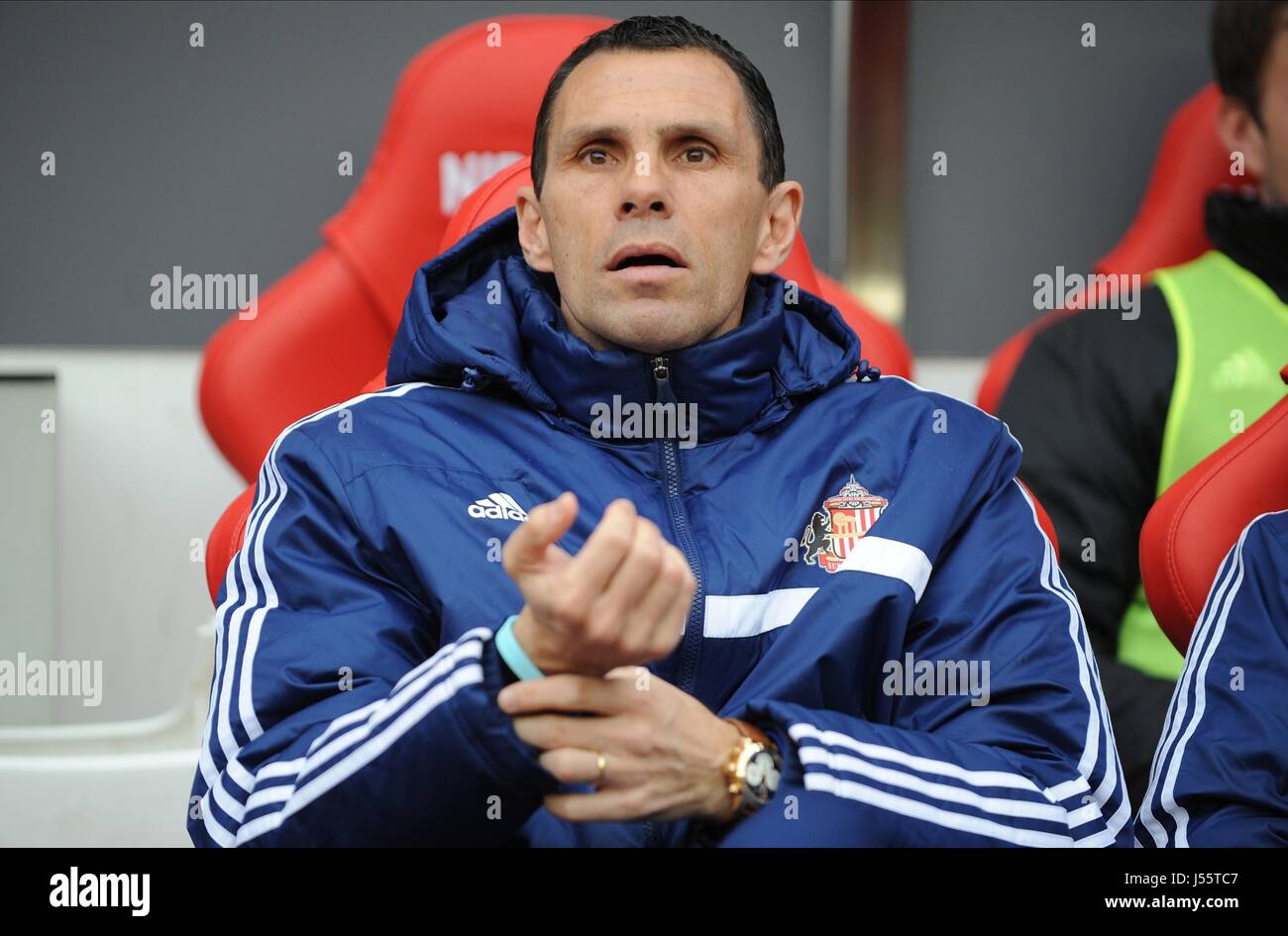 GUS POYET SUNDERLAND FC MANAGER SUNDERLAND FC MANAGER STADIUM OF LIGHT ...