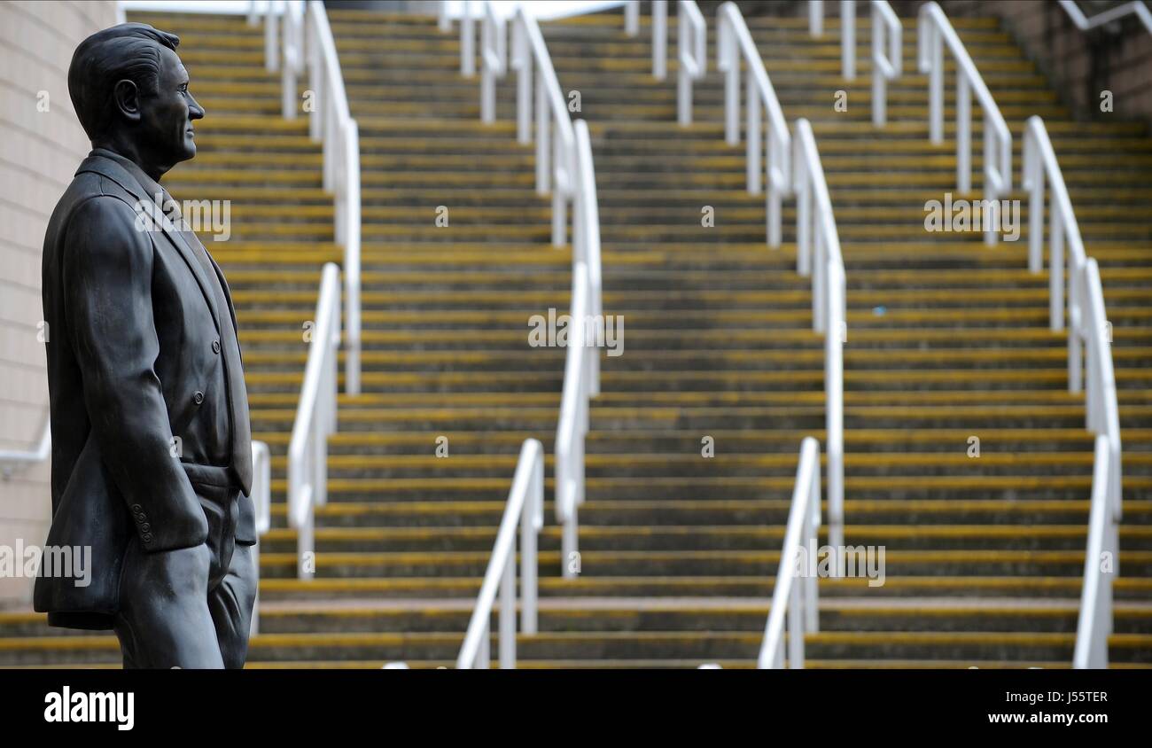 Steps st james park football hi-res stock photography and images - Alamy