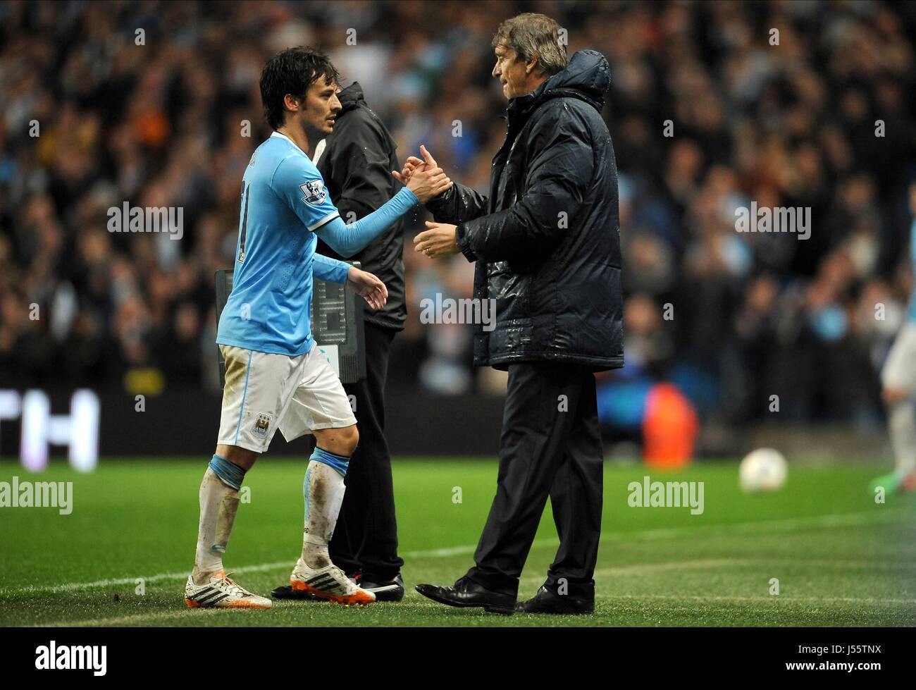 DAVID SILVA MANUEL PELLEGRINI MANCHESTER CITY V MANCHESTER CITY V ASTON ...