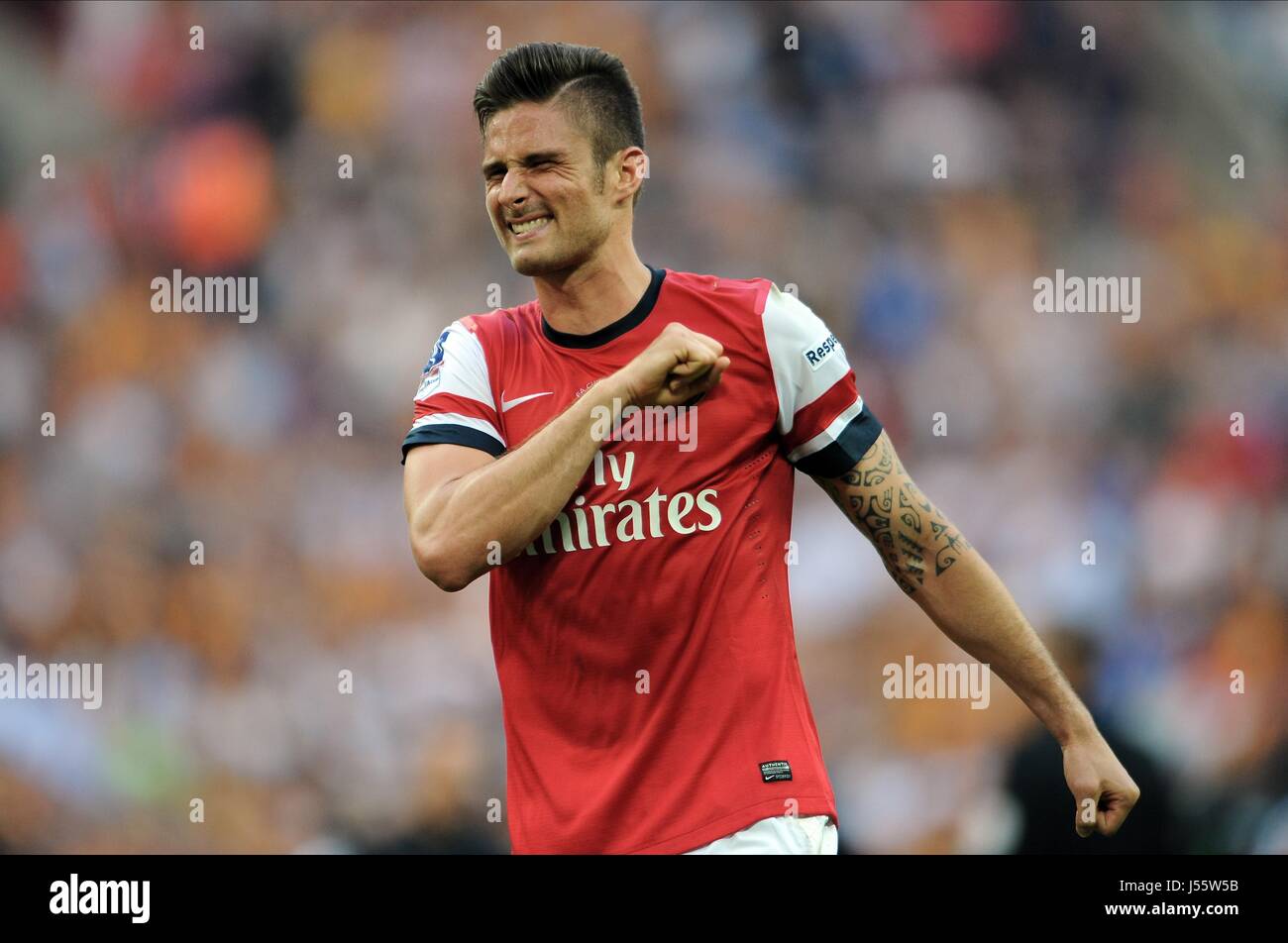 OLIVIER GIROUD CELEBRATES WIN ARSENAL FC V HULL CITY FC WEMBLEY STADIUM ...