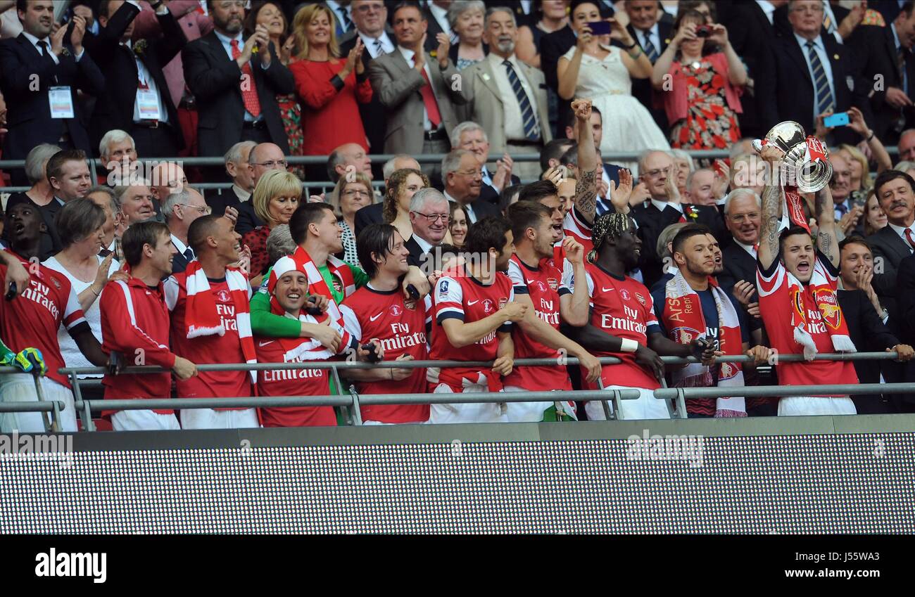 Aaron arsenal fc wembley stadium hi-res stock photography and images ...