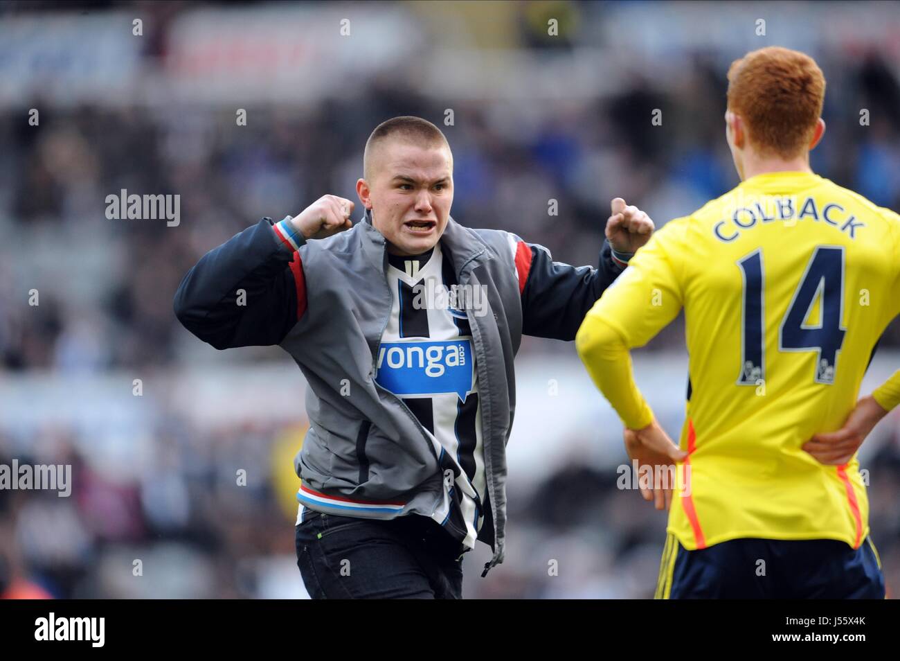 Angry football fan england hi-res stock photography and images - Alamy