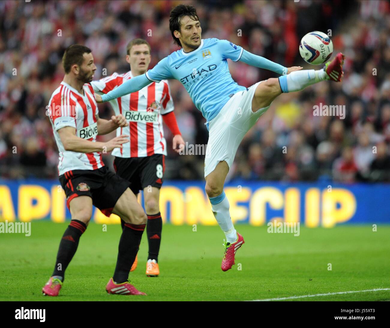 PHIL BARDSLEY & DAVID SILVA MANCHESTER CITY FC V SUNDERLAN WEMBLEY ...