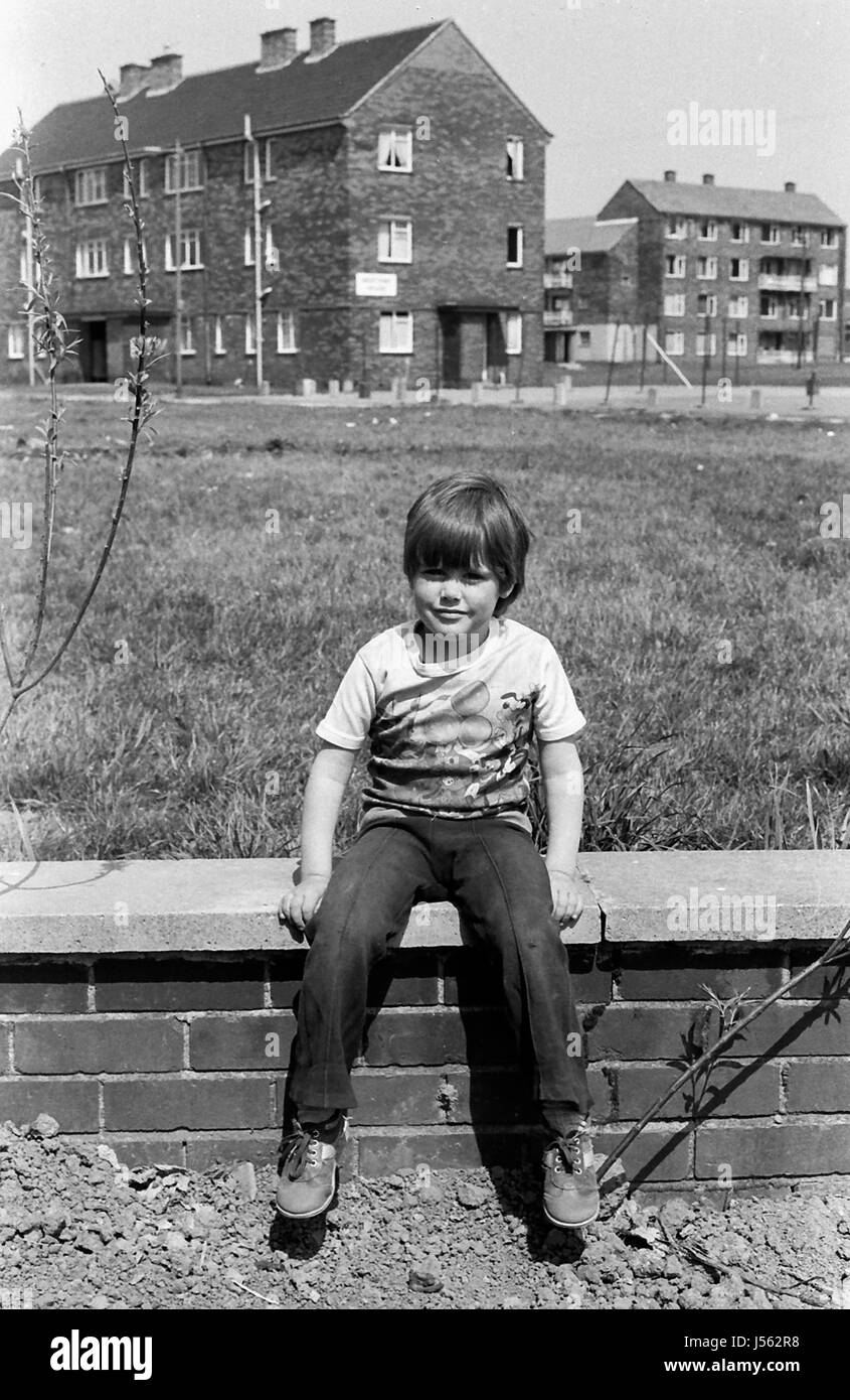 Uk slums hi-res stock photography and images - Alamy