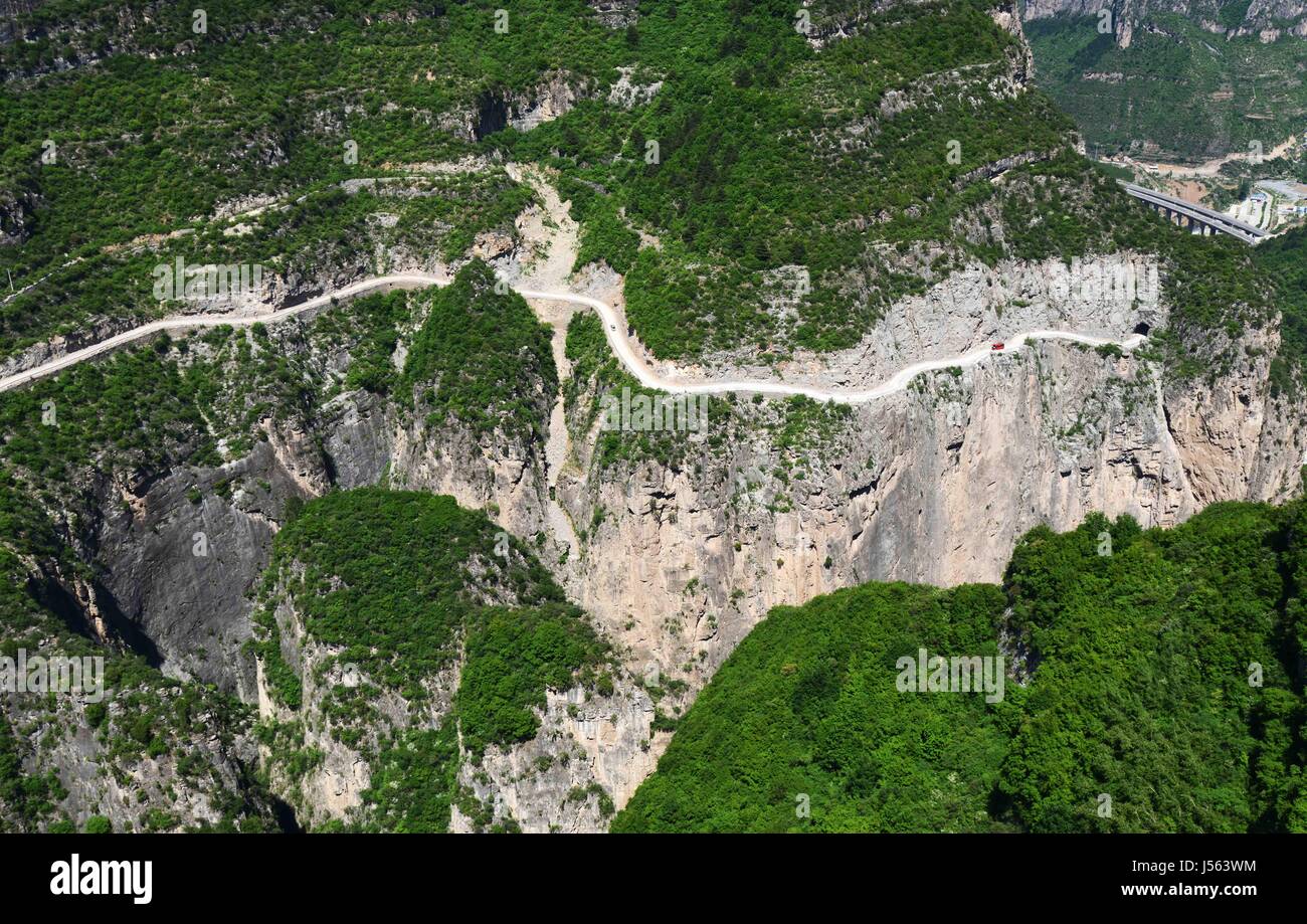 Changzhi. 16th May, 2017. Photo taken on May 16, 2017 shows the road ...