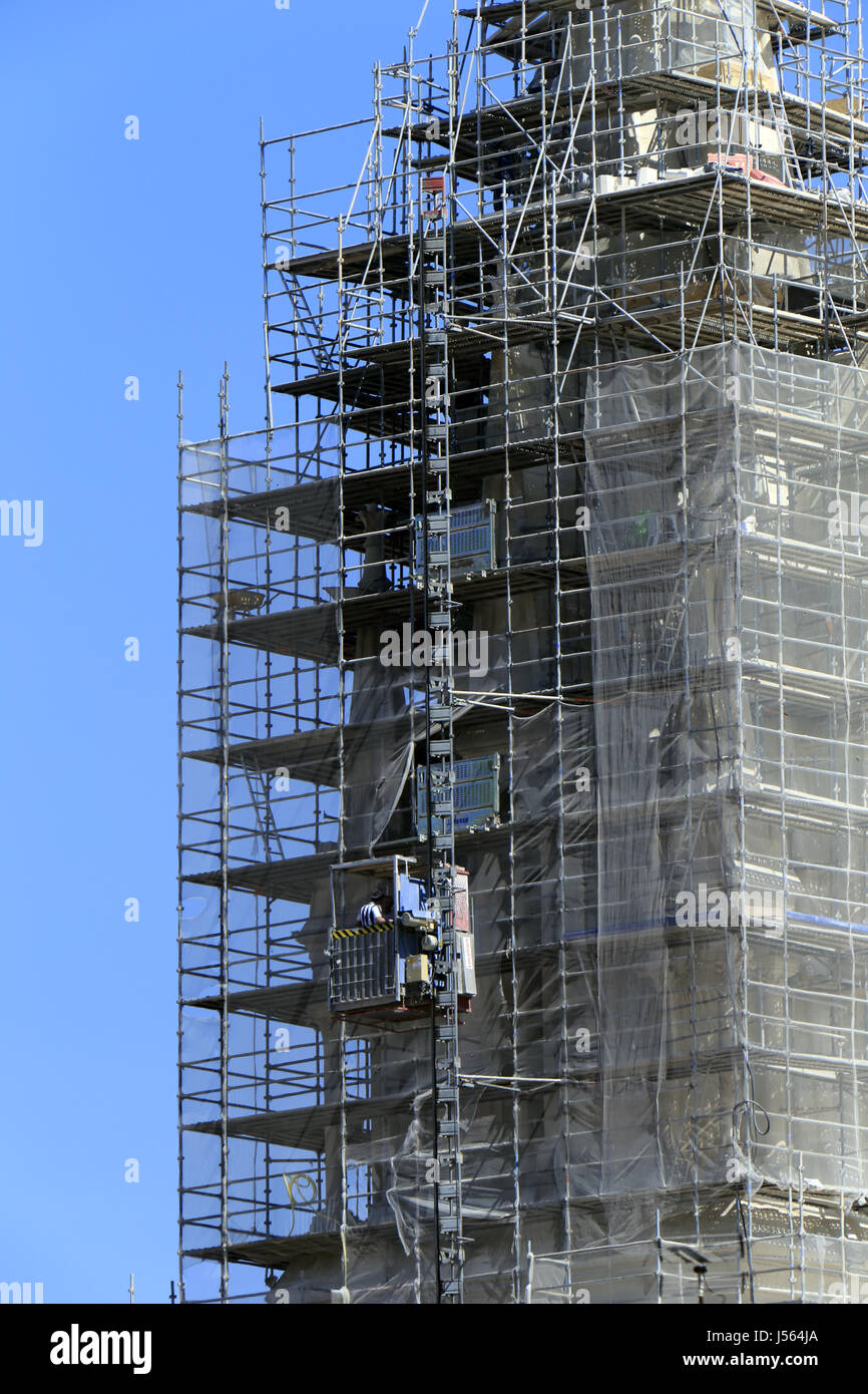 Renovation and security project of the desecrated church Sainte-Anne ...