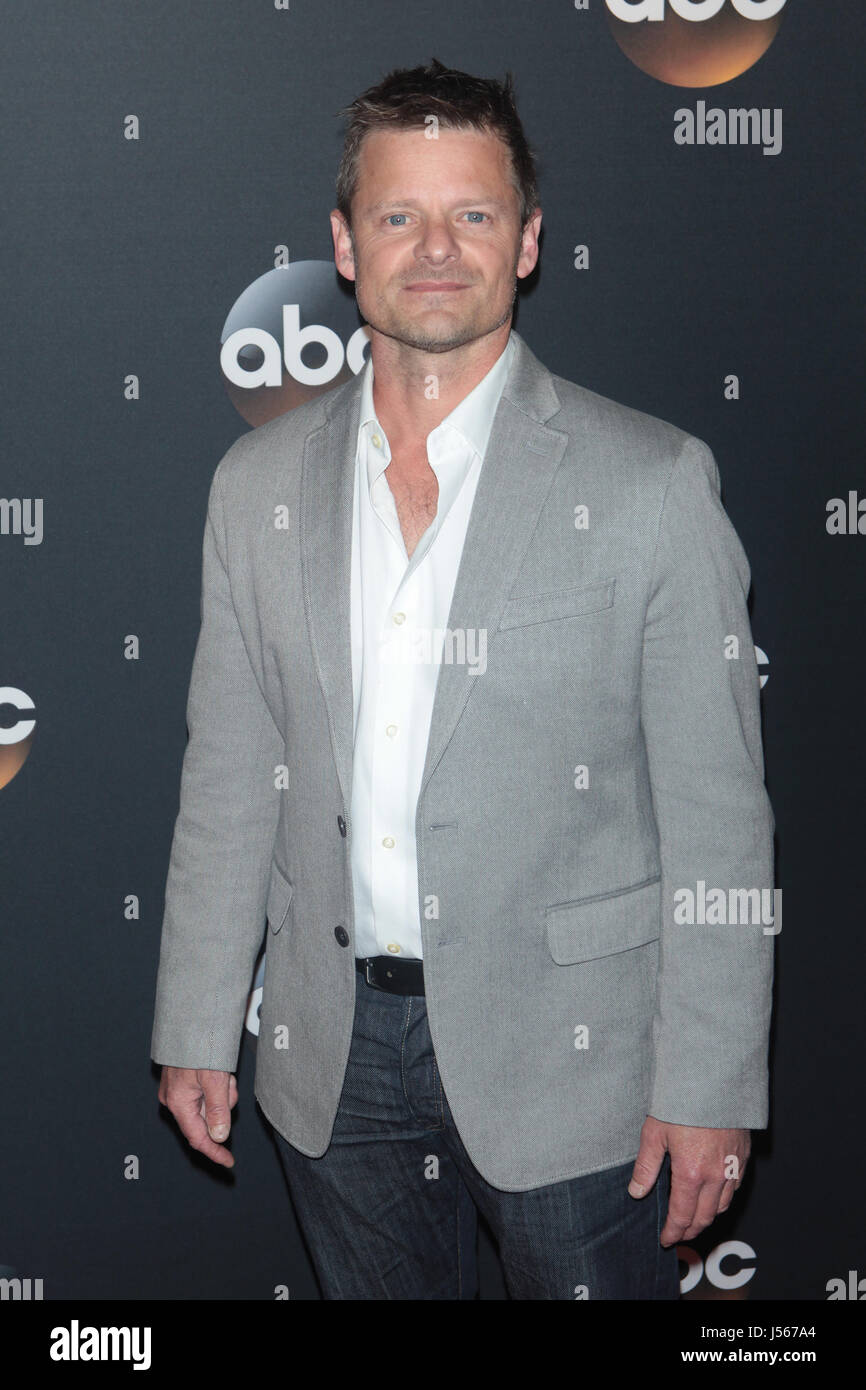 Steve zahn 2017 hi-res stock photography and images - Alamy