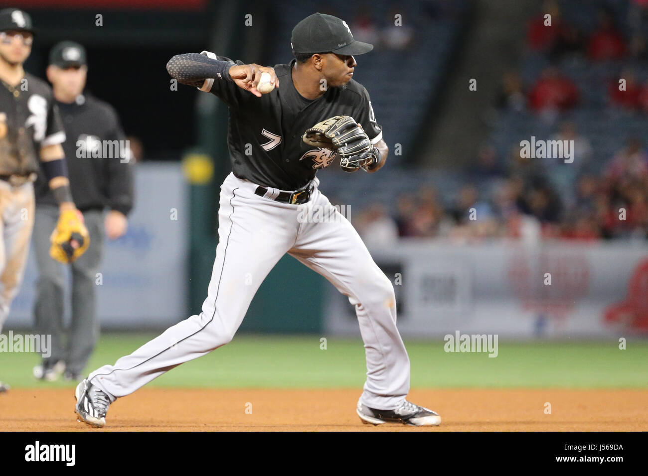 Los Angeles, USA. 16th May, 2017. Chicago White Sox shortstop Tim ...