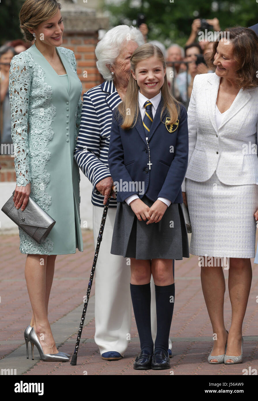 First communion princess leonor spain hi-res stock photography and ...