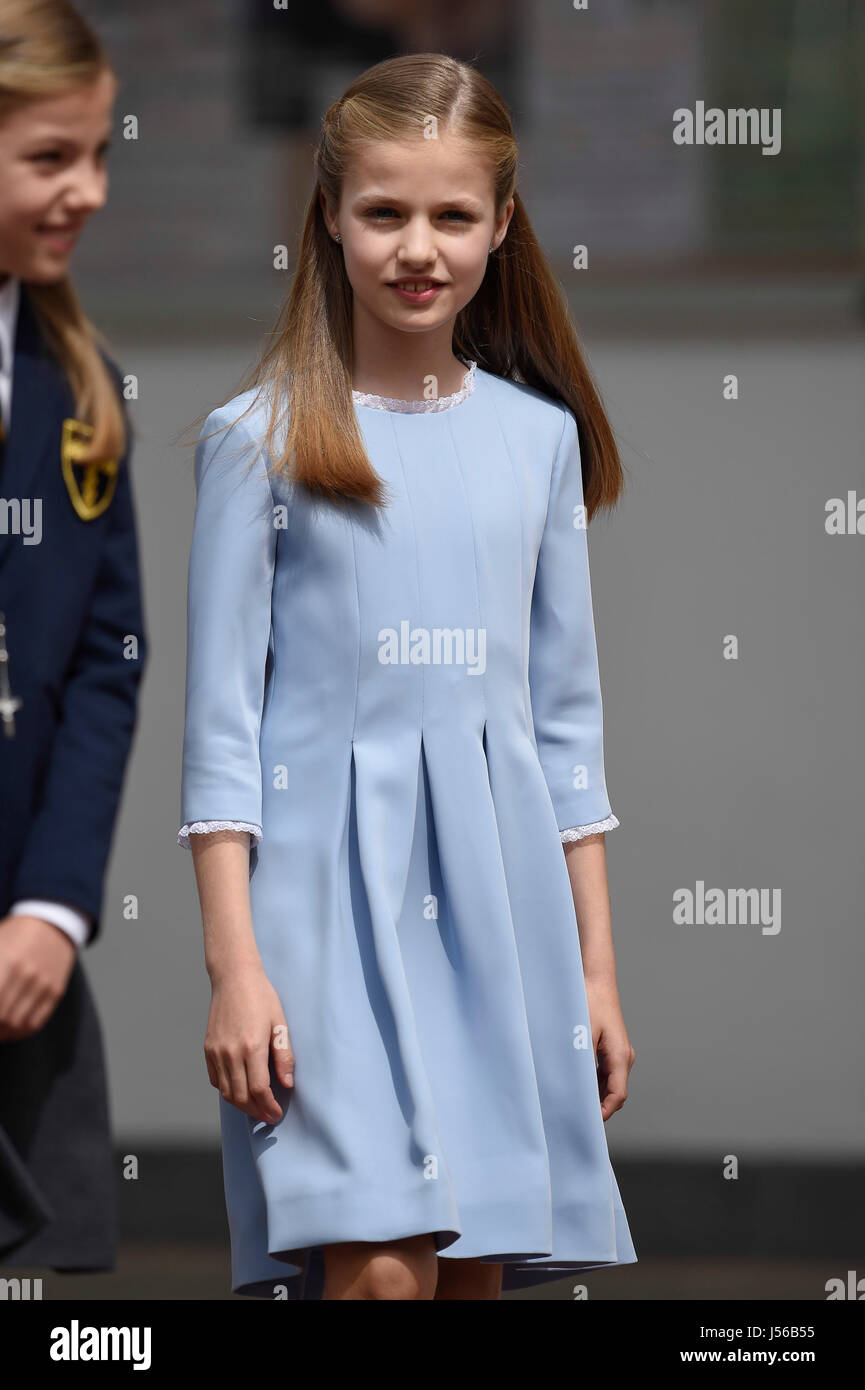 First communion princess leonor spain hi-res stock photography and ...