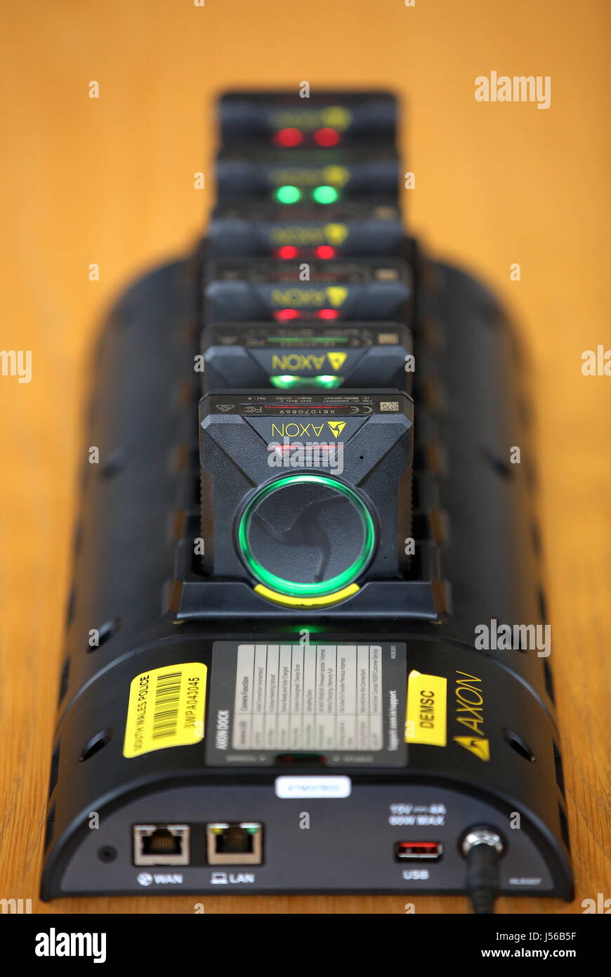 Uk body worn camera hi-res stock photography and images - Alamy