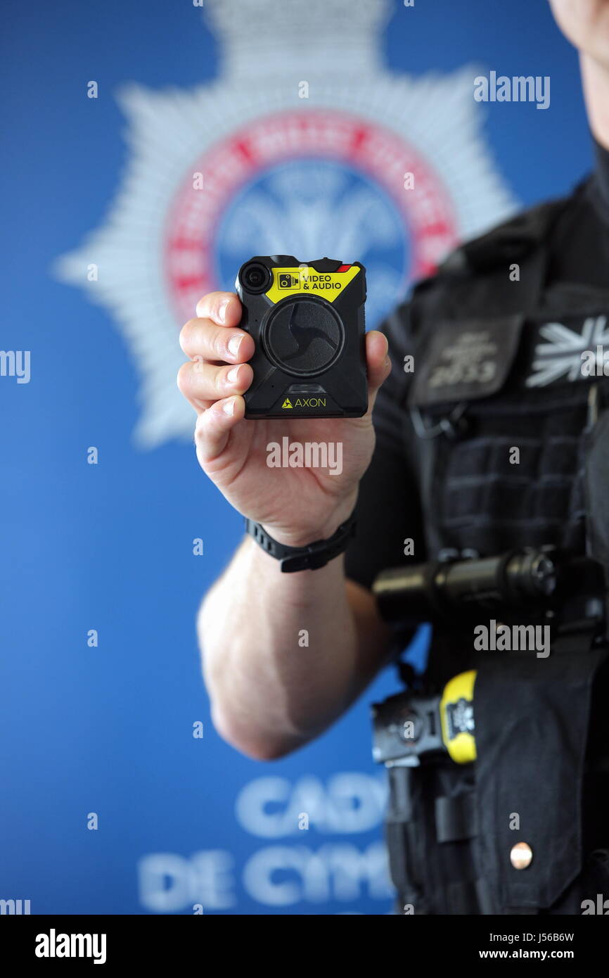 Axon police body camera hi-res stock photography and images - Alamy