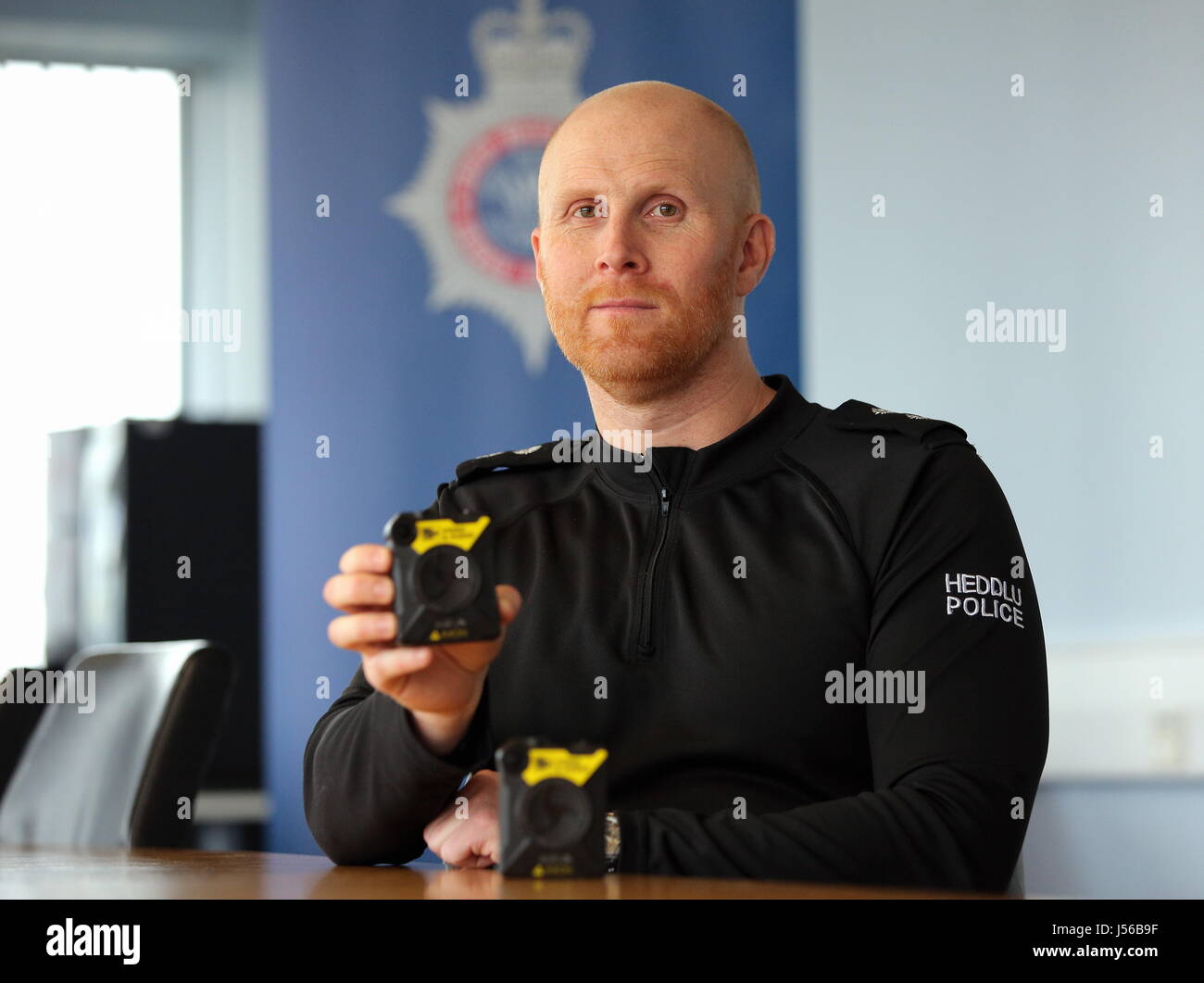 Charge being introduced hi-res stock photography and images - Alamy