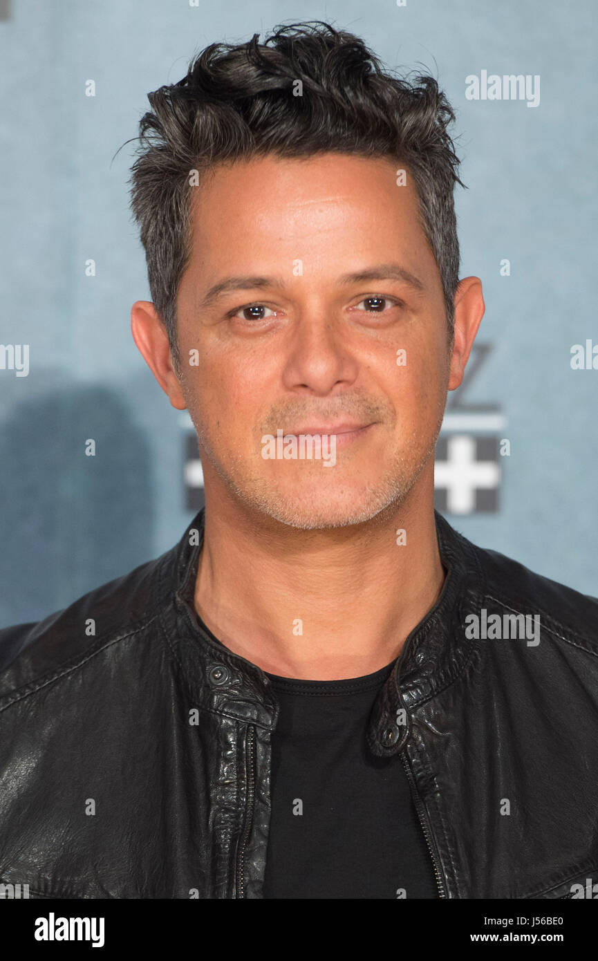 The singer alejandro sanz hi-res stock photography and images - Alamy
