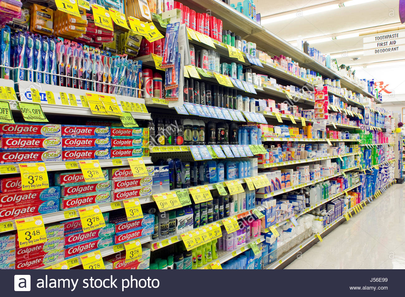 Toothpaste Store Stock Photos & Toothpaste Store Stock Images - Alamy