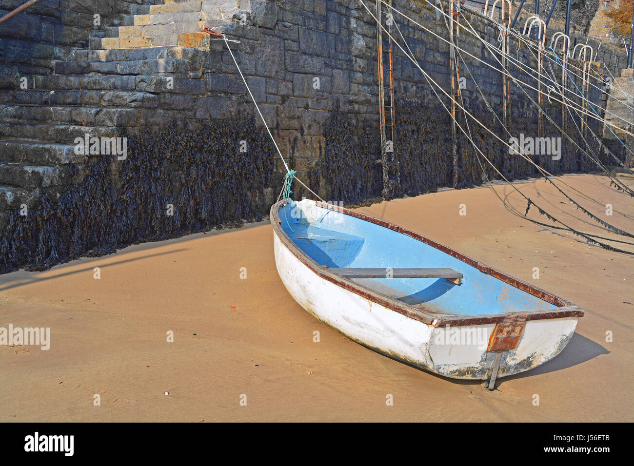 Empty boat harbor hi-res stock photography and images - Alamy