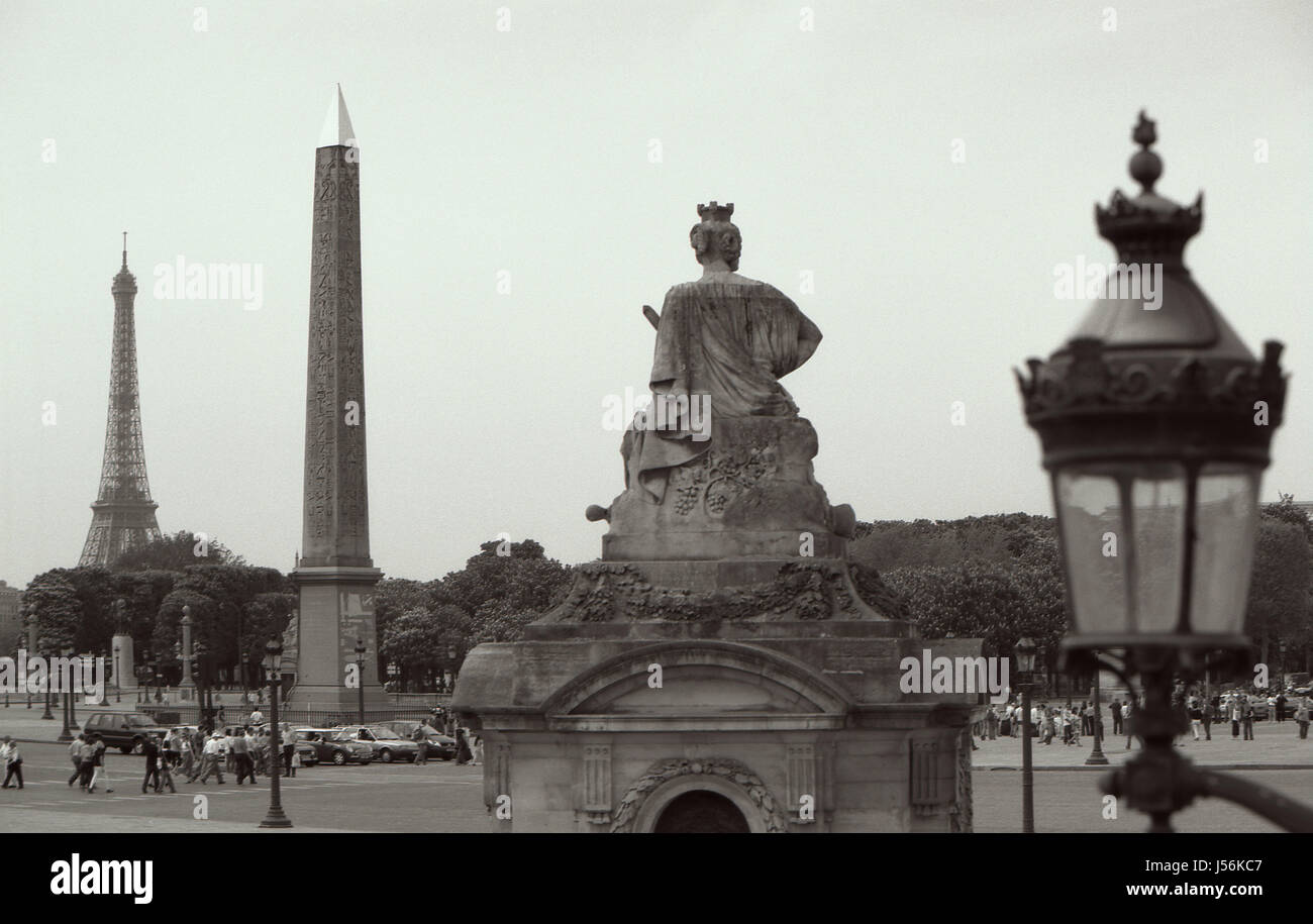 Must see places in paris hi-res stock photography and images - Alamy