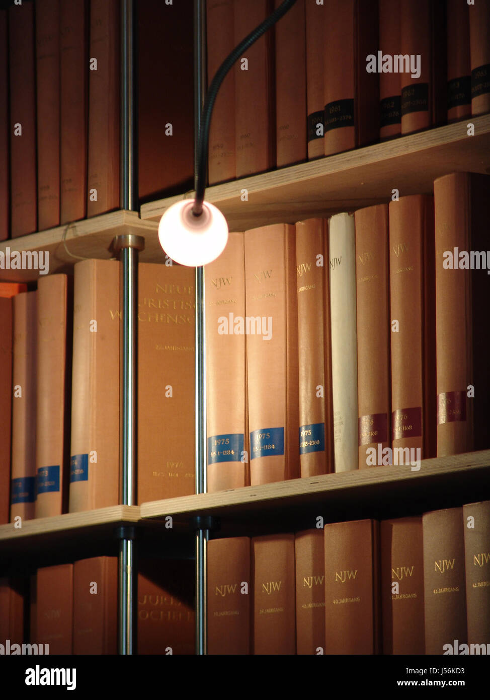 Books of reference hi-res stock photography and images - Alamy