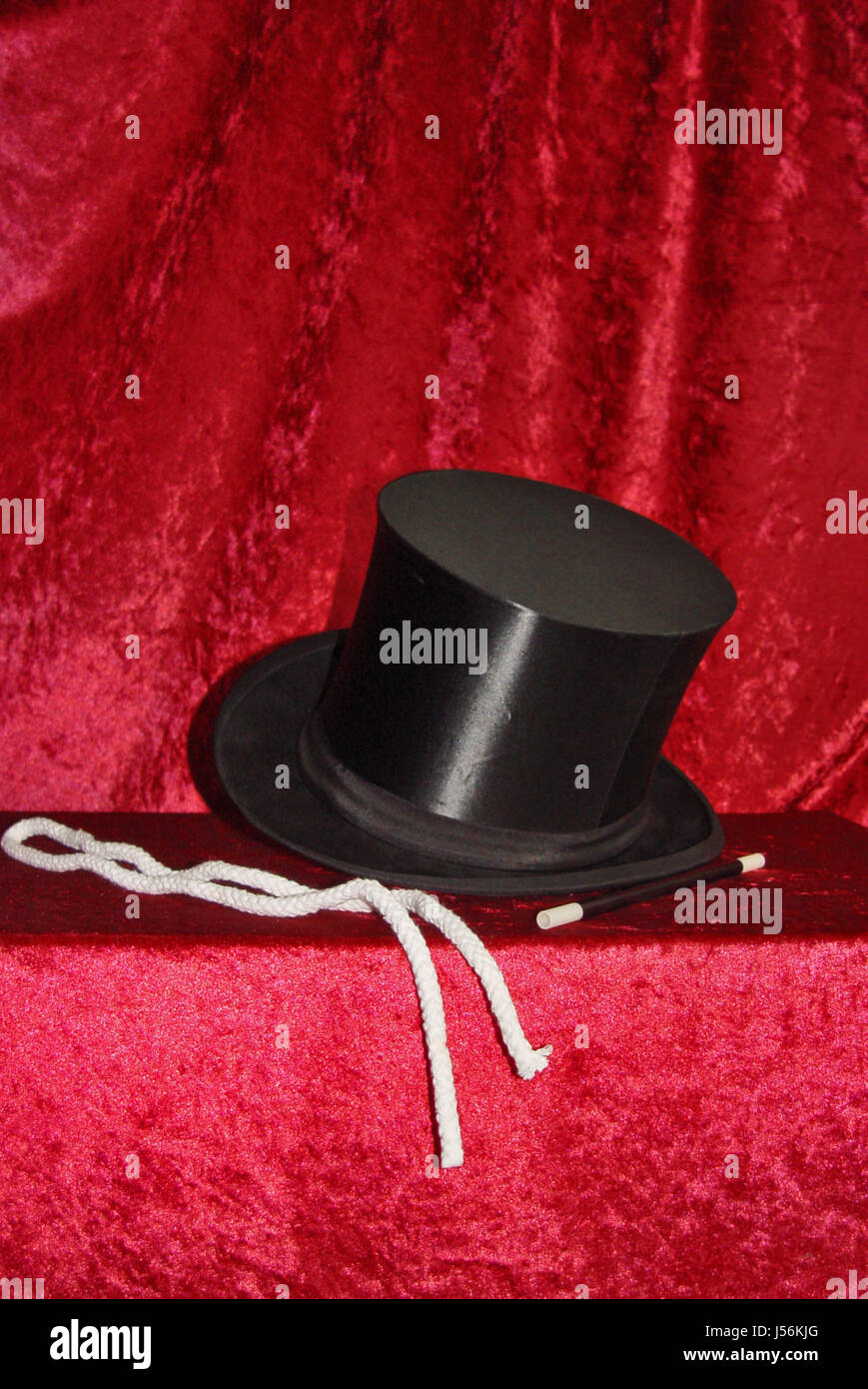 Opera hat hi-res stock photography and images - Alamy