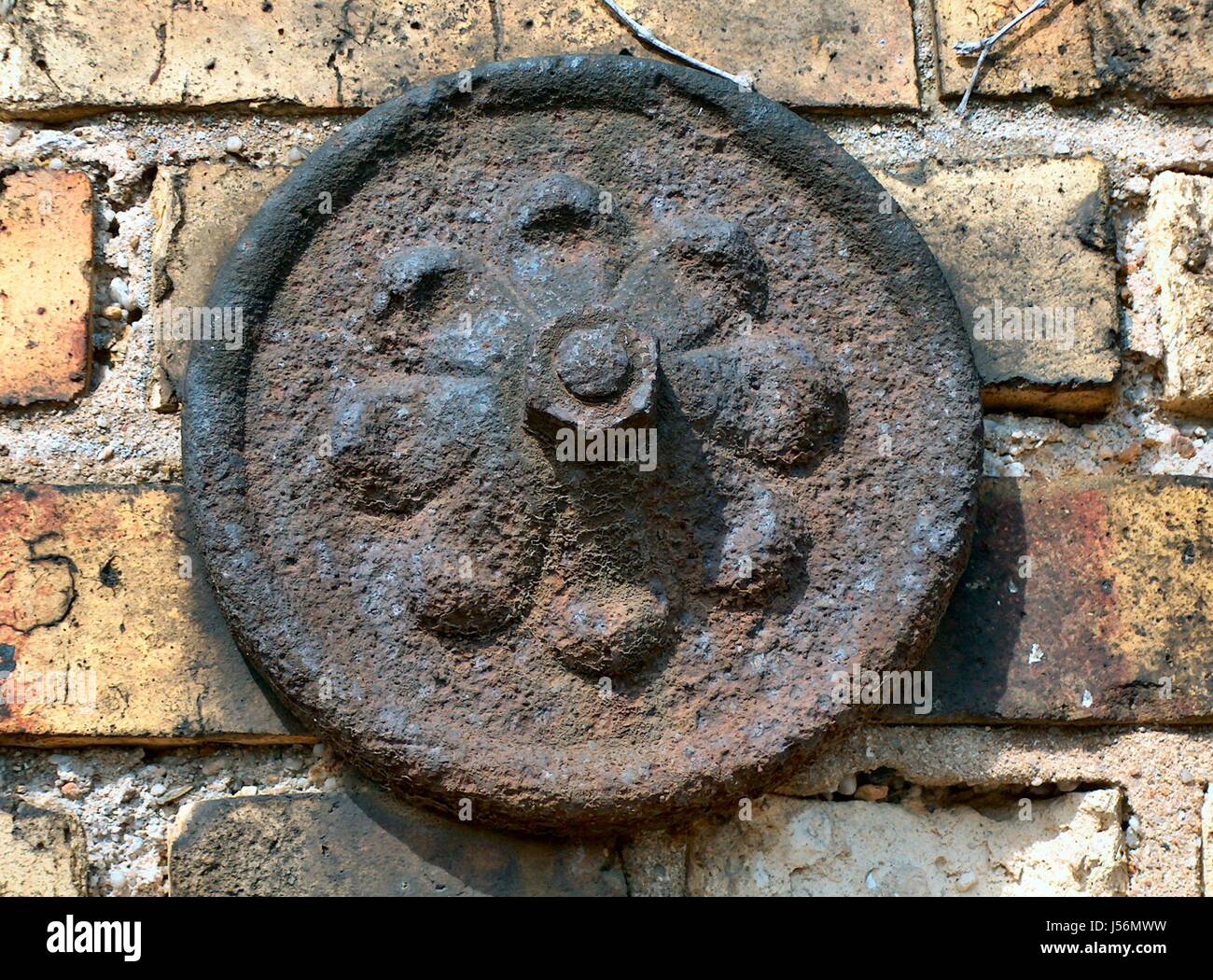 detail screw metal rust thread mortar fugues join complete perfect ...