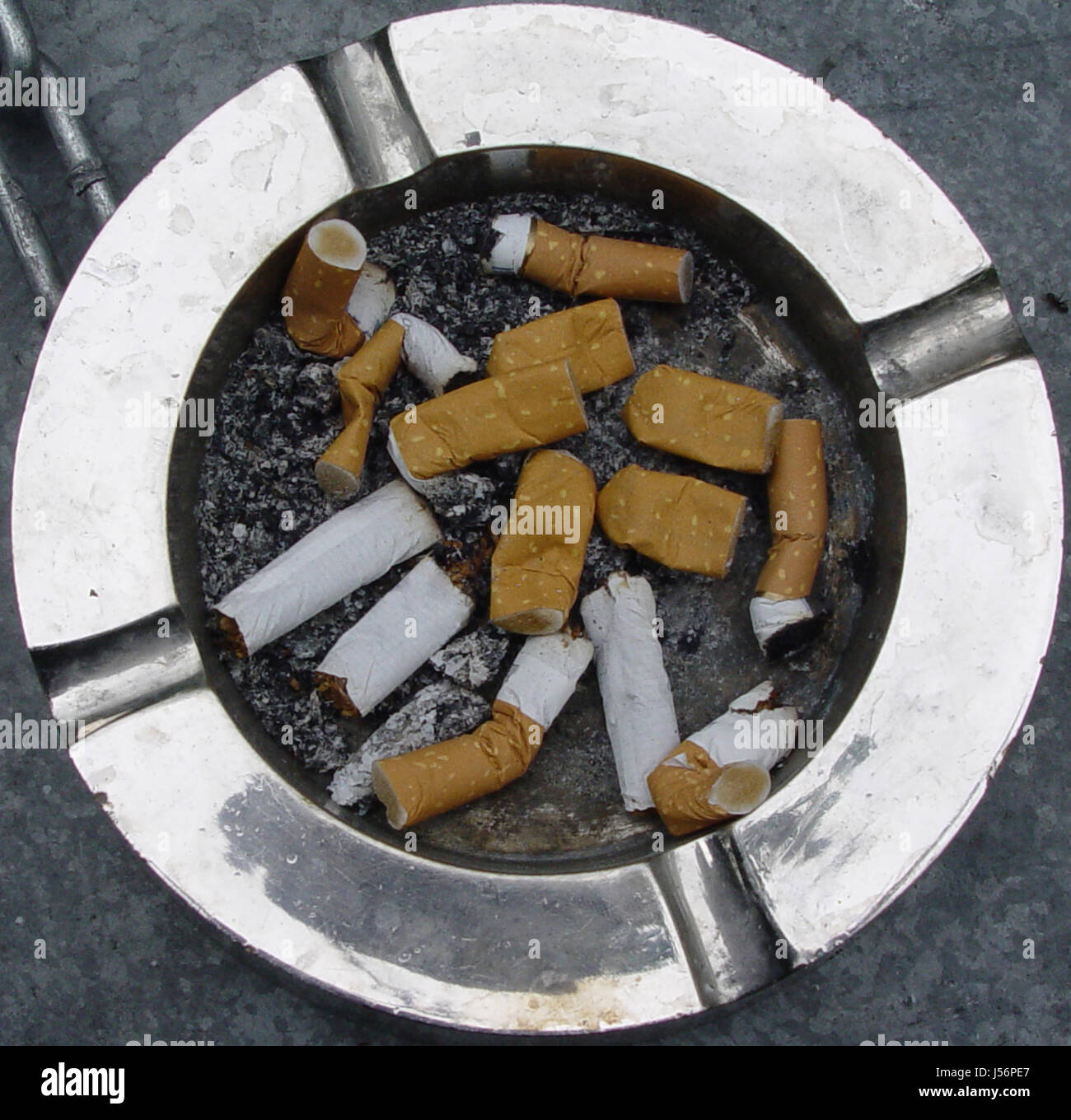 Ashtray urn hi-res stock photography and images - Alamy