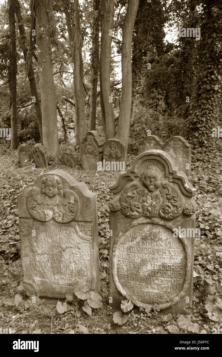 old grave stones Stock Photo - Alamy