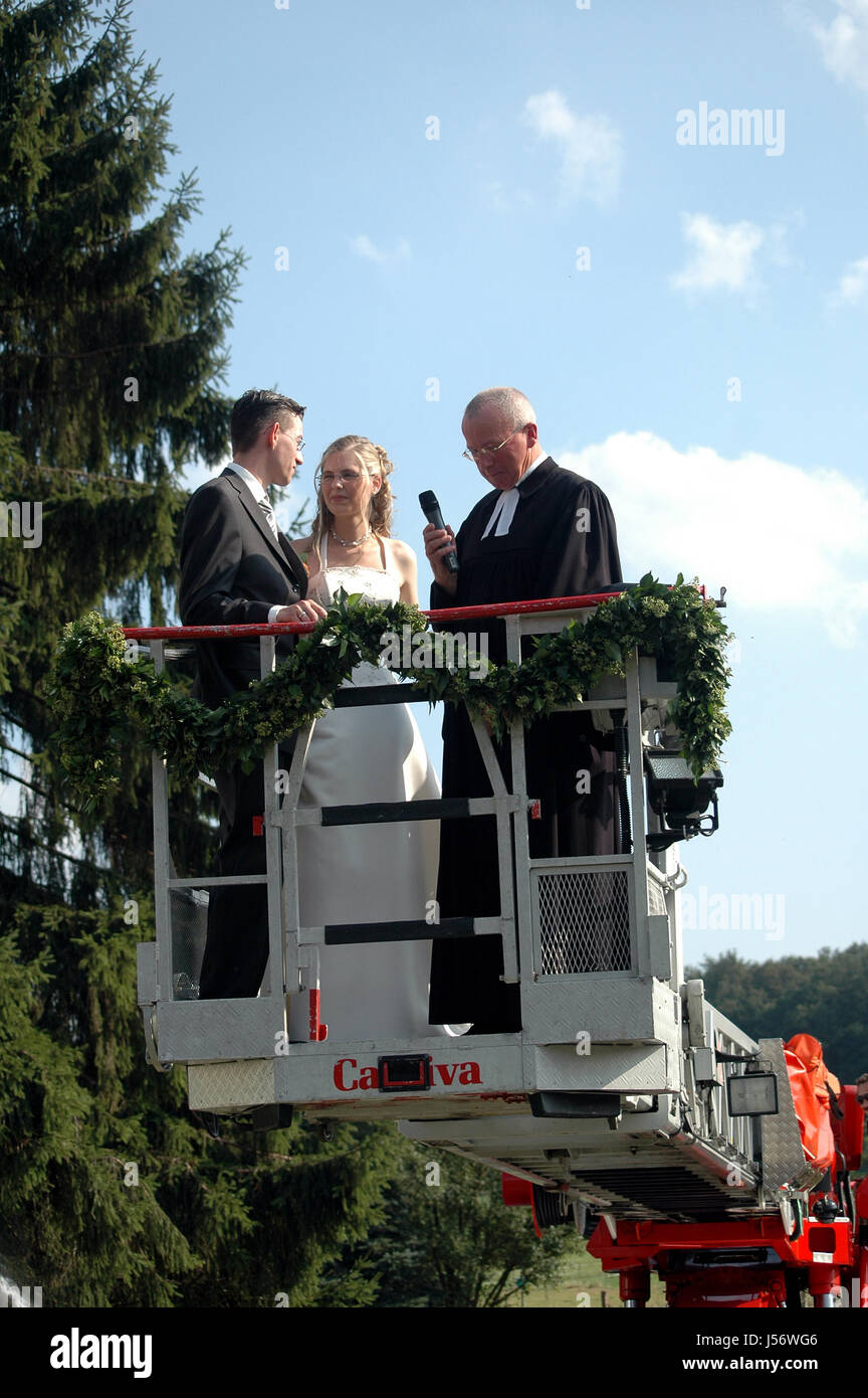 Marriage fire hi-res stock photography and images - Alamy