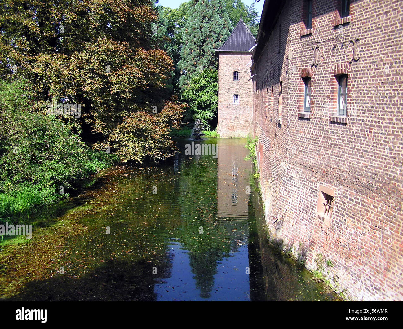 mirroring ditch castle-moat bricks schloss paffendorf rwe burgturm ...