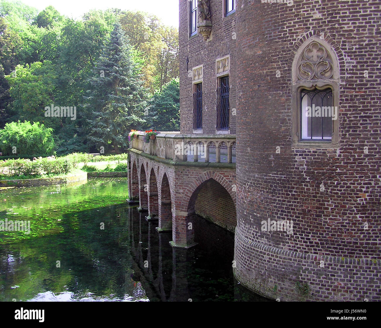 mirroring ditch castle-moat bricks schloss paffendorf rwe burgturm ...