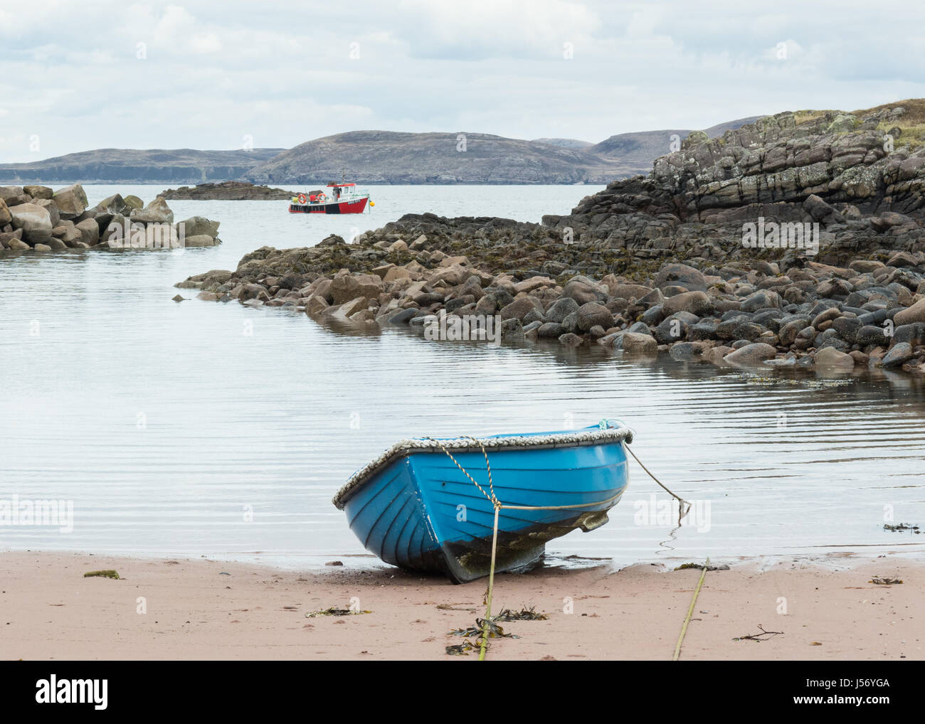Boats on loch ewe hi-res stock photography and images - Alamy