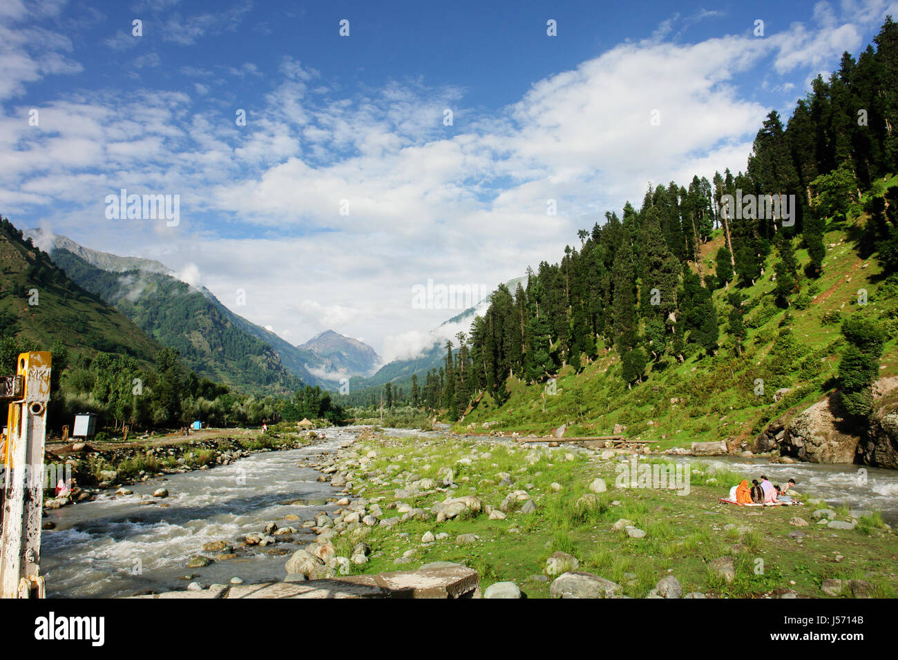 Kashmir beautiful valley photo, A Journey to Kashmir, The Valley of ...