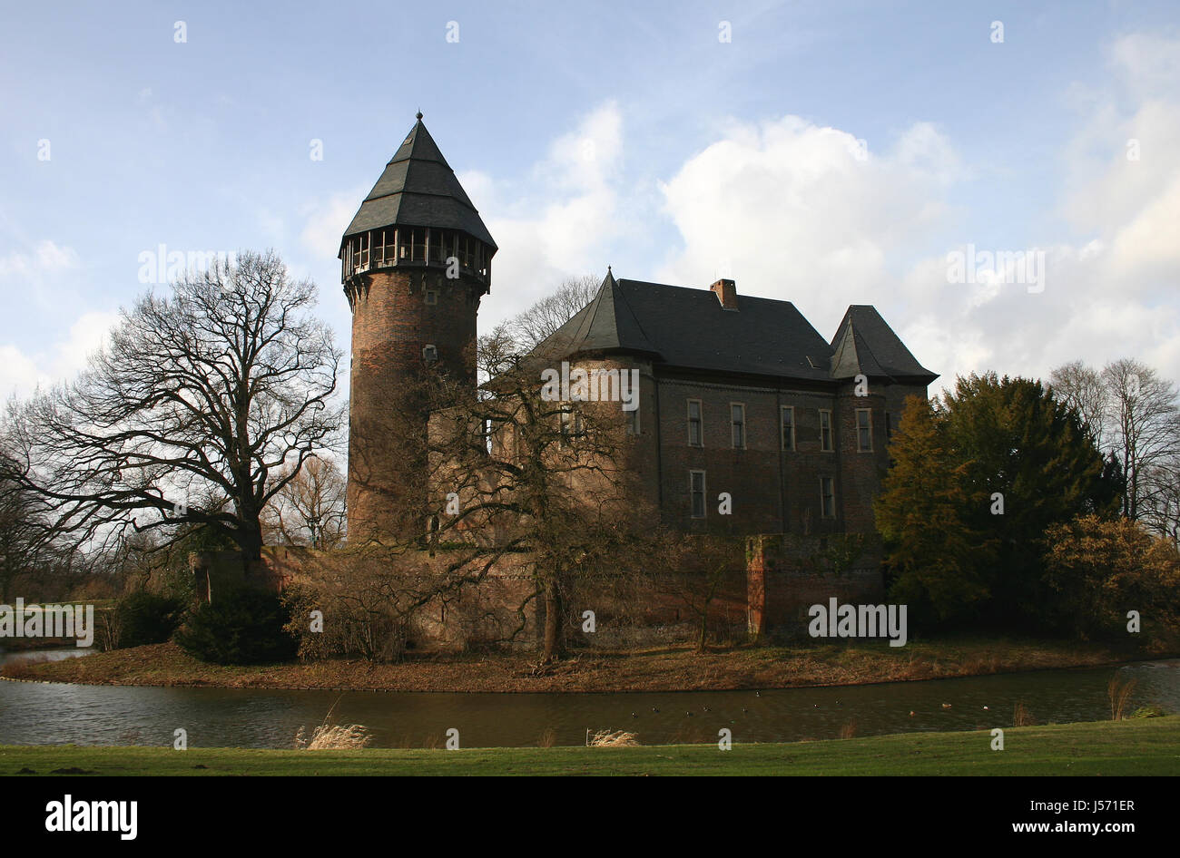 tower stone knight trench castle-moat water chateau castle middle ages ...