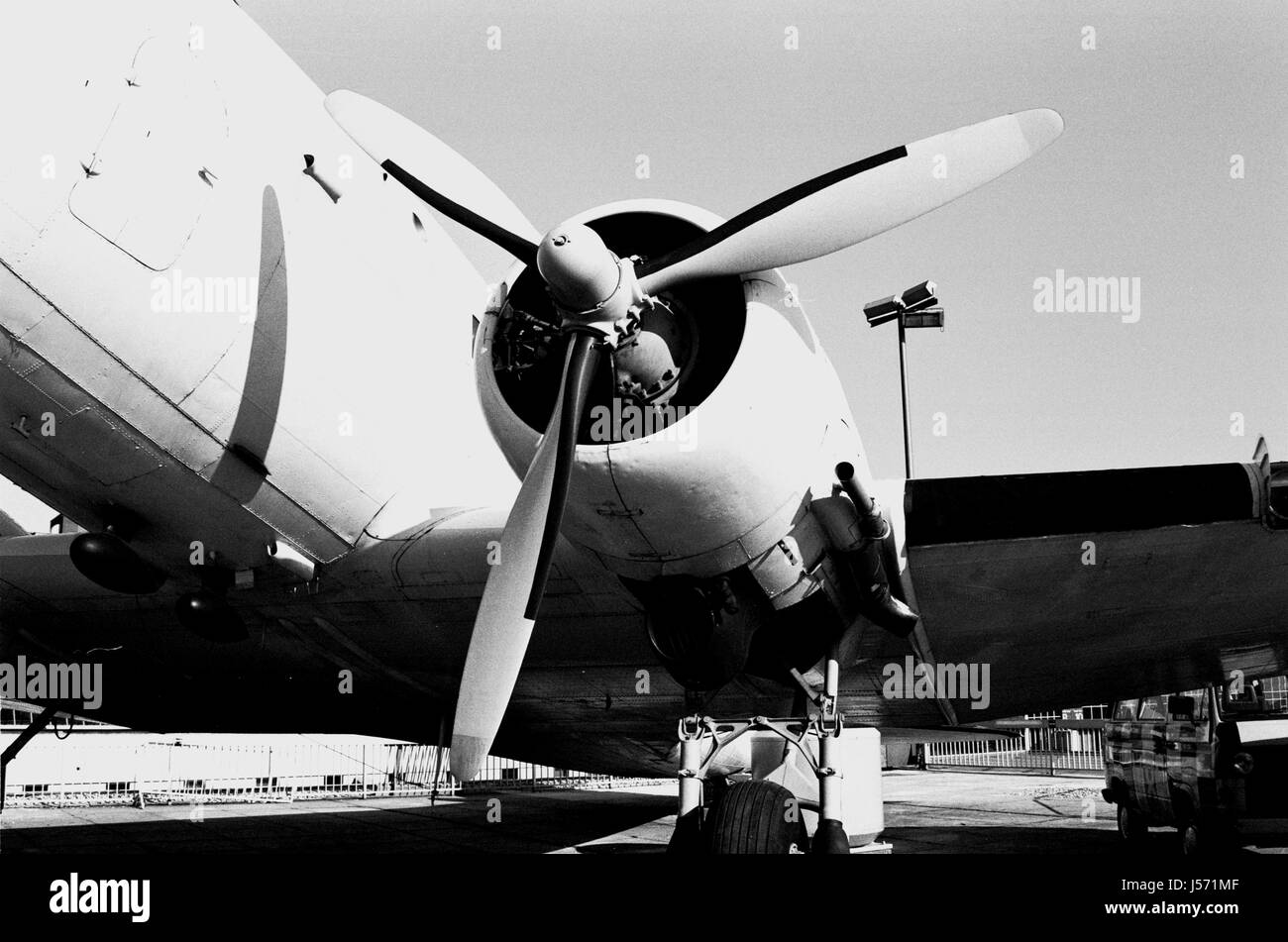 engine drive motor propeller old-timer aircraft aeroplane plane ...