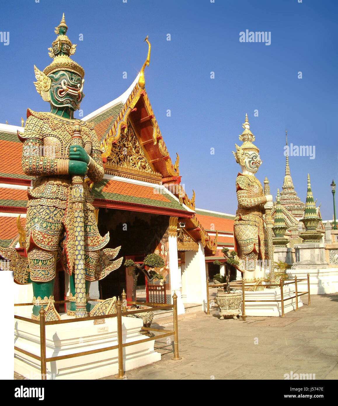 temple wealth thailand bangkok brilliance magnificence pageantry ...