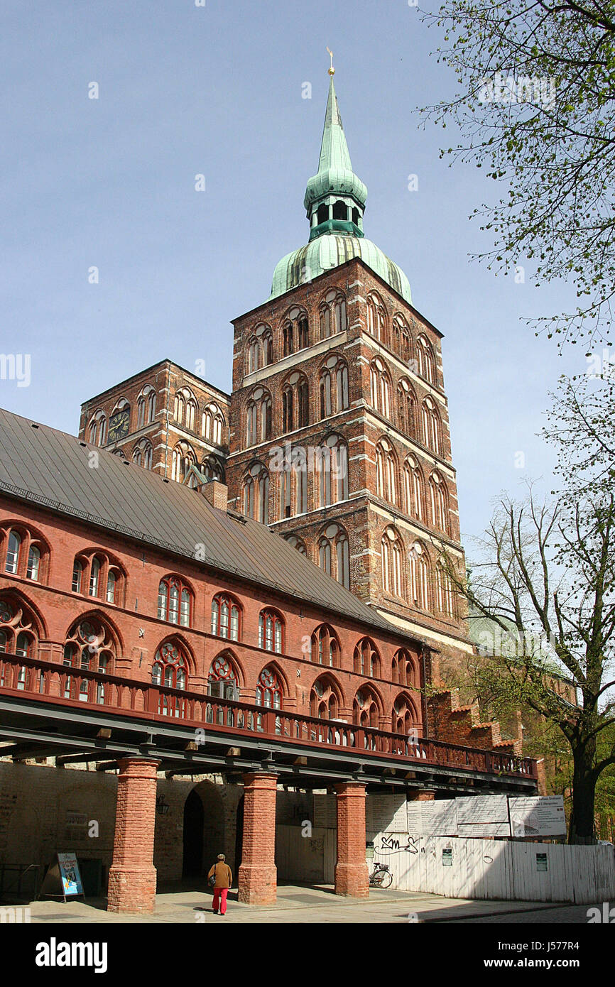 tower church square steeple style of construction architecture ...