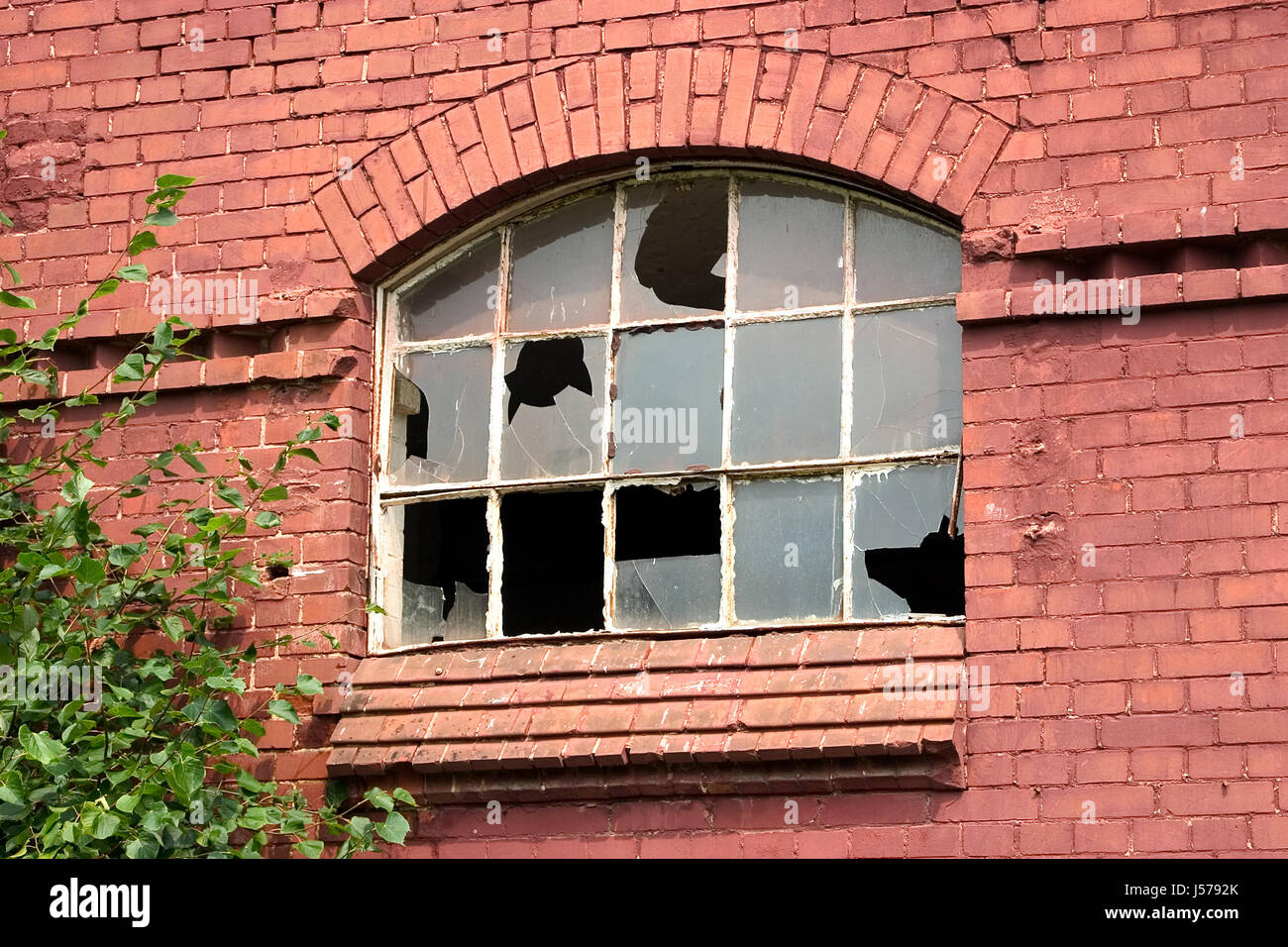 window porthole dormer window pane ruin brick defect circular arc ...