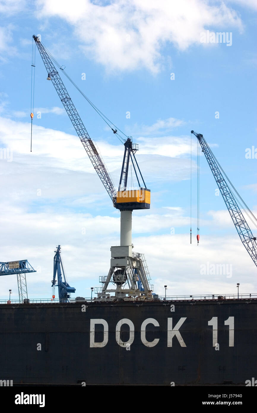 dockyard,dock,cranes,water,crane,dock 11,blohm und voss,blohm amp voss ...