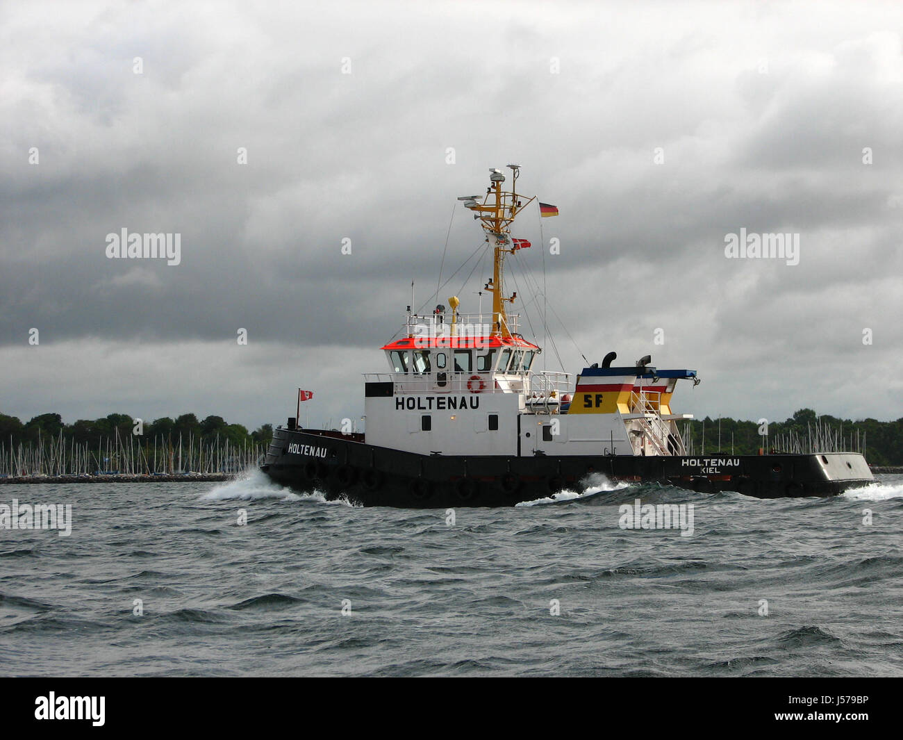 travel waves denmark water baltic sea salt water sea ocean lateral on ...