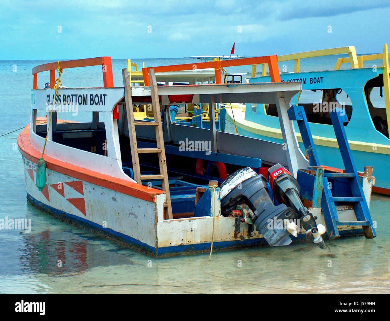 glass bottom boat Stock Photo - Alamy
