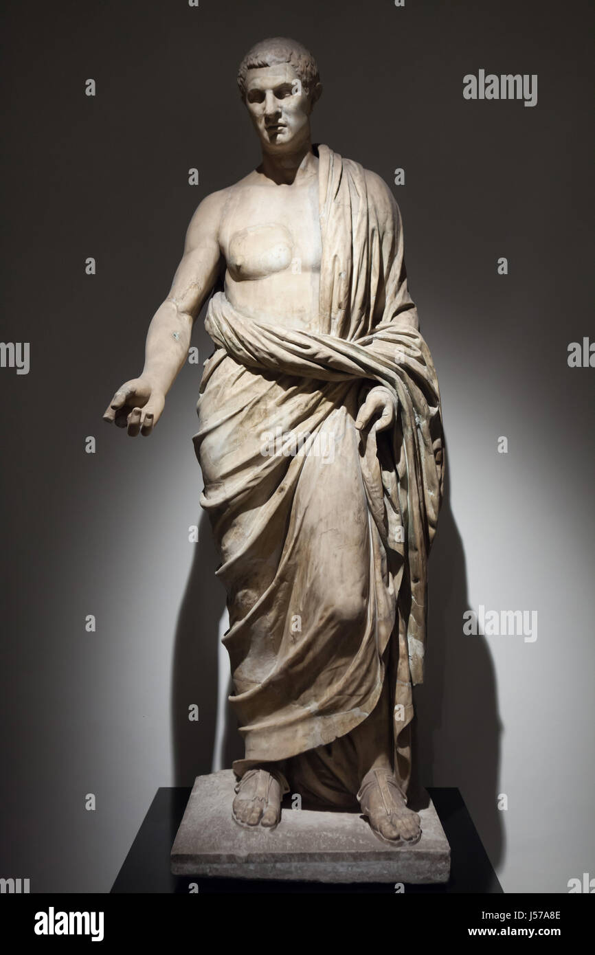 Marble sculpture man hi-res stock photography and images - Alamy