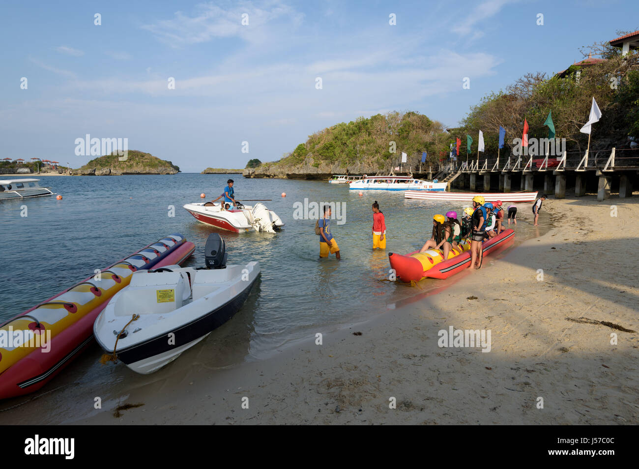 Quezon Island, Philippines - April 11, 2017: Tourists getting ready for ...