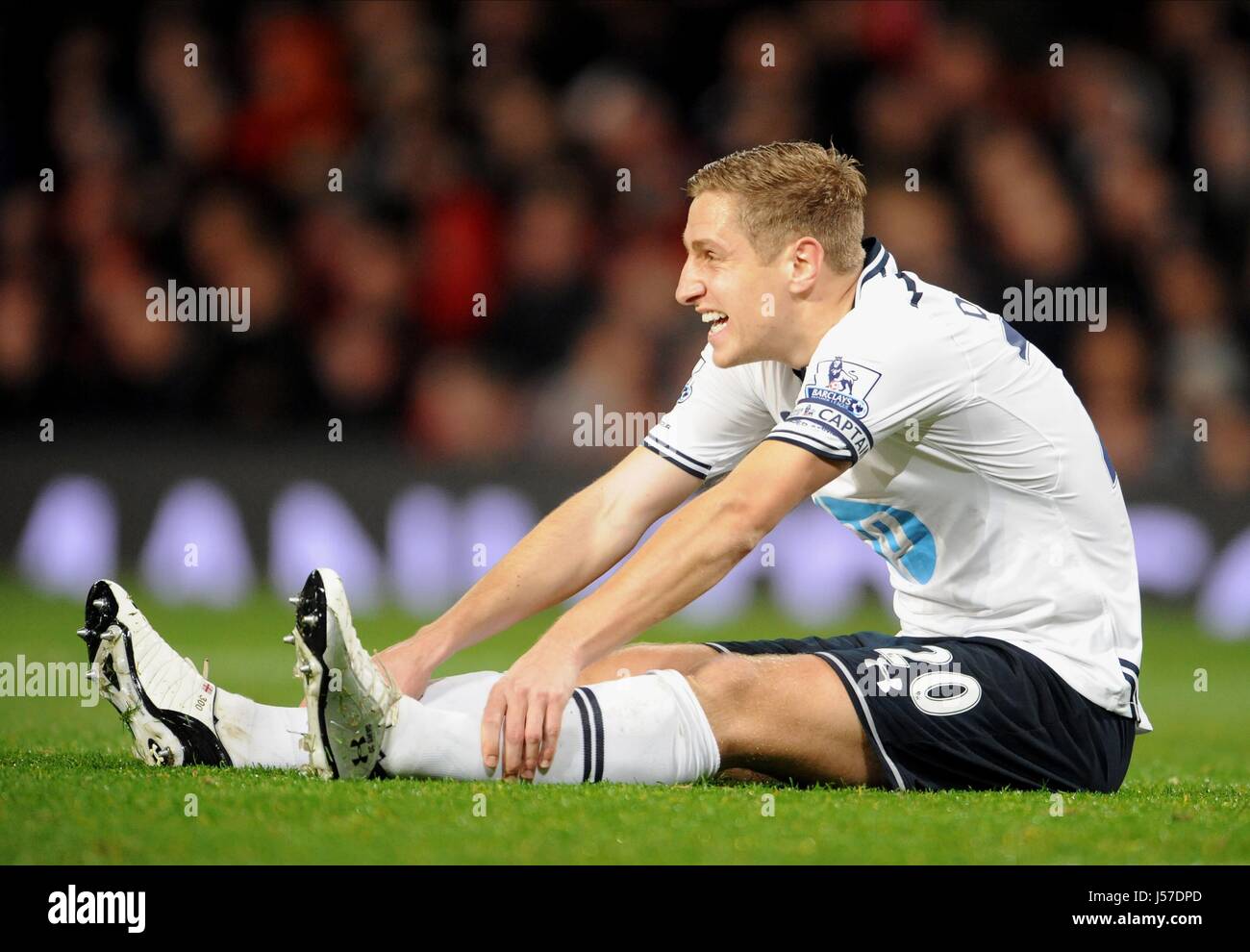 MICHAEL DAWSON TOTTENHAM HOTSPUR FC OLD TRAFFORD MANCHESTER ENGLAND 01 ...