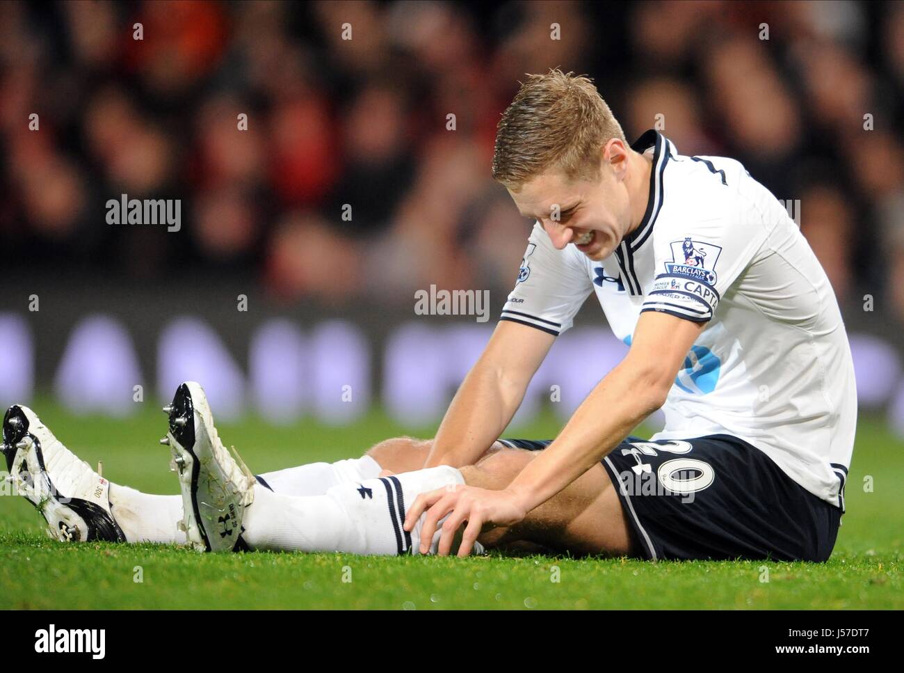 MICHAEL DAWSON TOTTENHAM HOTSPUR FC TOTTENHAM HOTSPUR FC OLD TRAFFORD ...