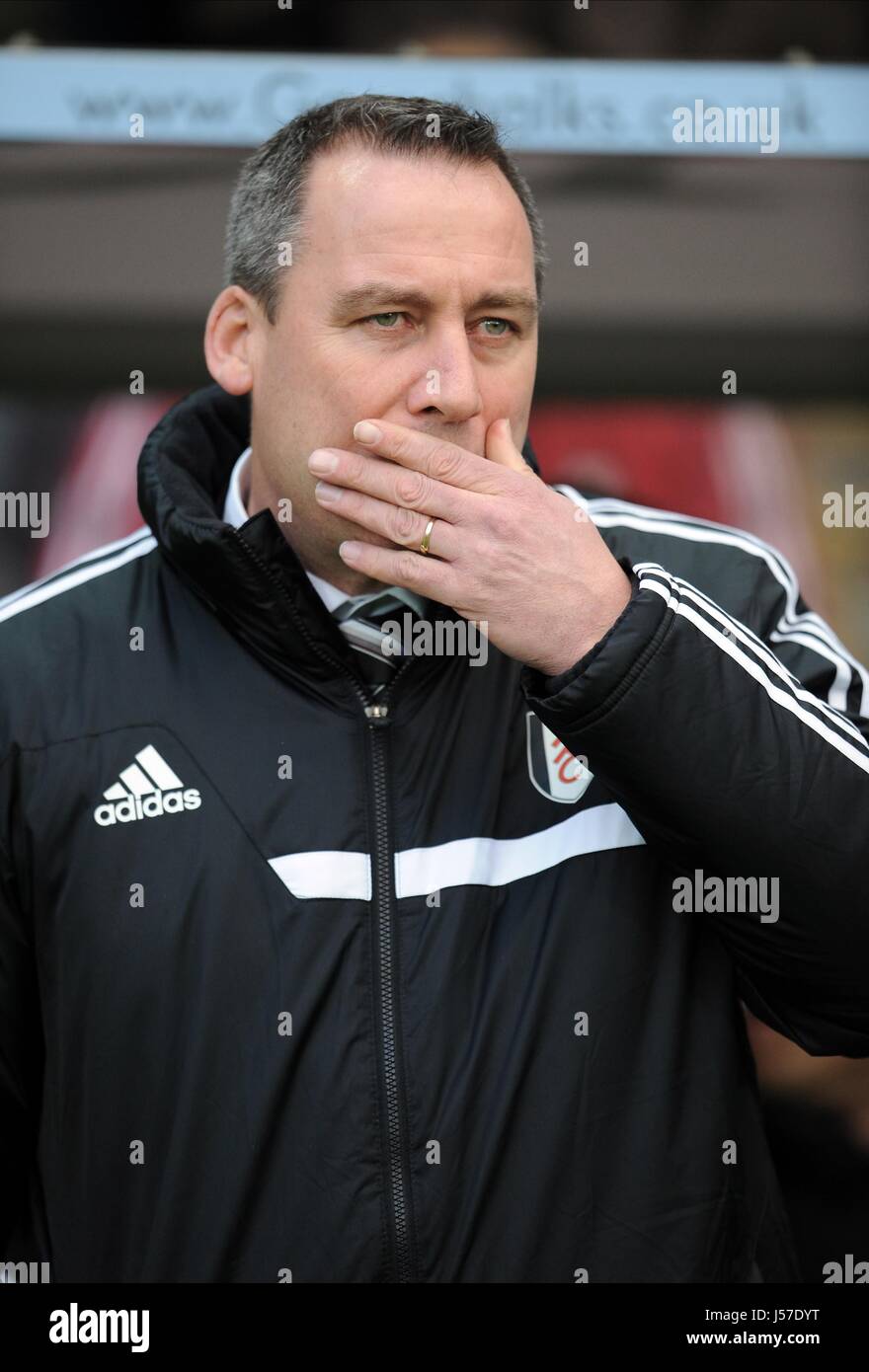 RENE MEULENSTEEN FULHAM FC MANAGER FULHAM FC MANAGER KC STADIUM HULL ...