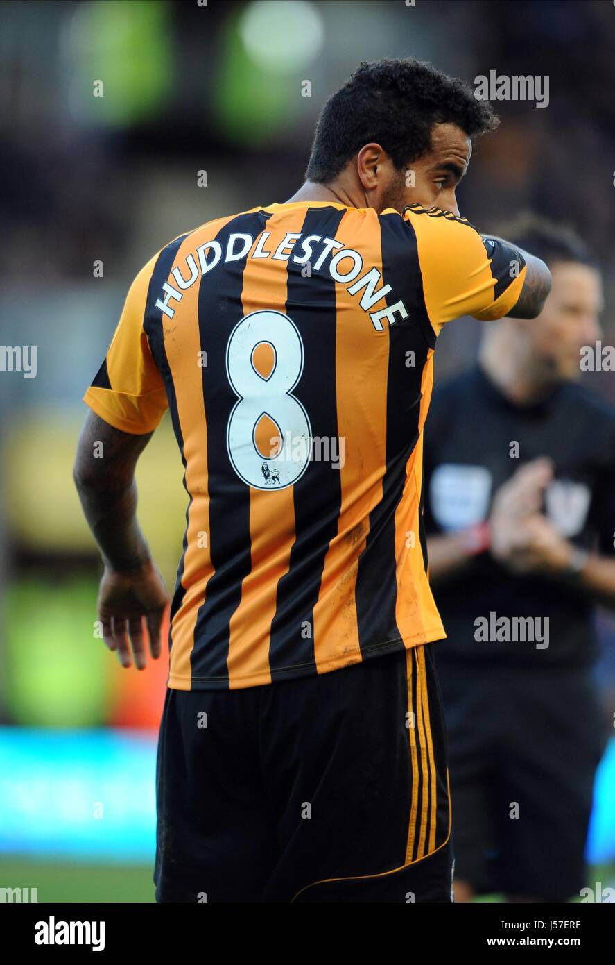 TOM HUDDLESTONE HULL CITY FC HULL CITY FC KC STADIUM HULL ENGLAND 11 ...