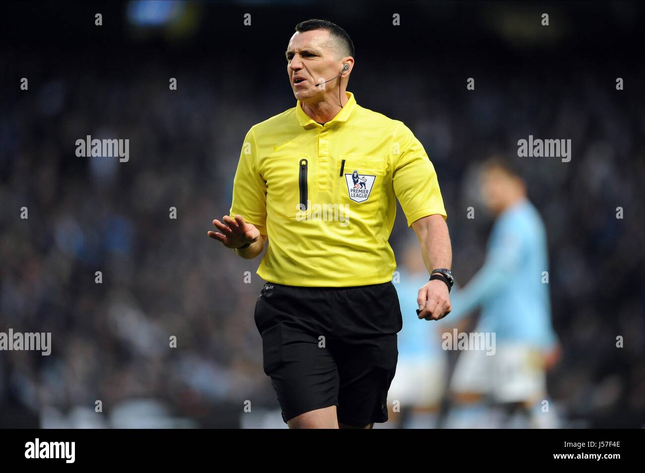 NEIL SWARBRICK PREMIERSHIP REFEREE PREMIERSHIP REFEREE ETIHAD STADIUM ...