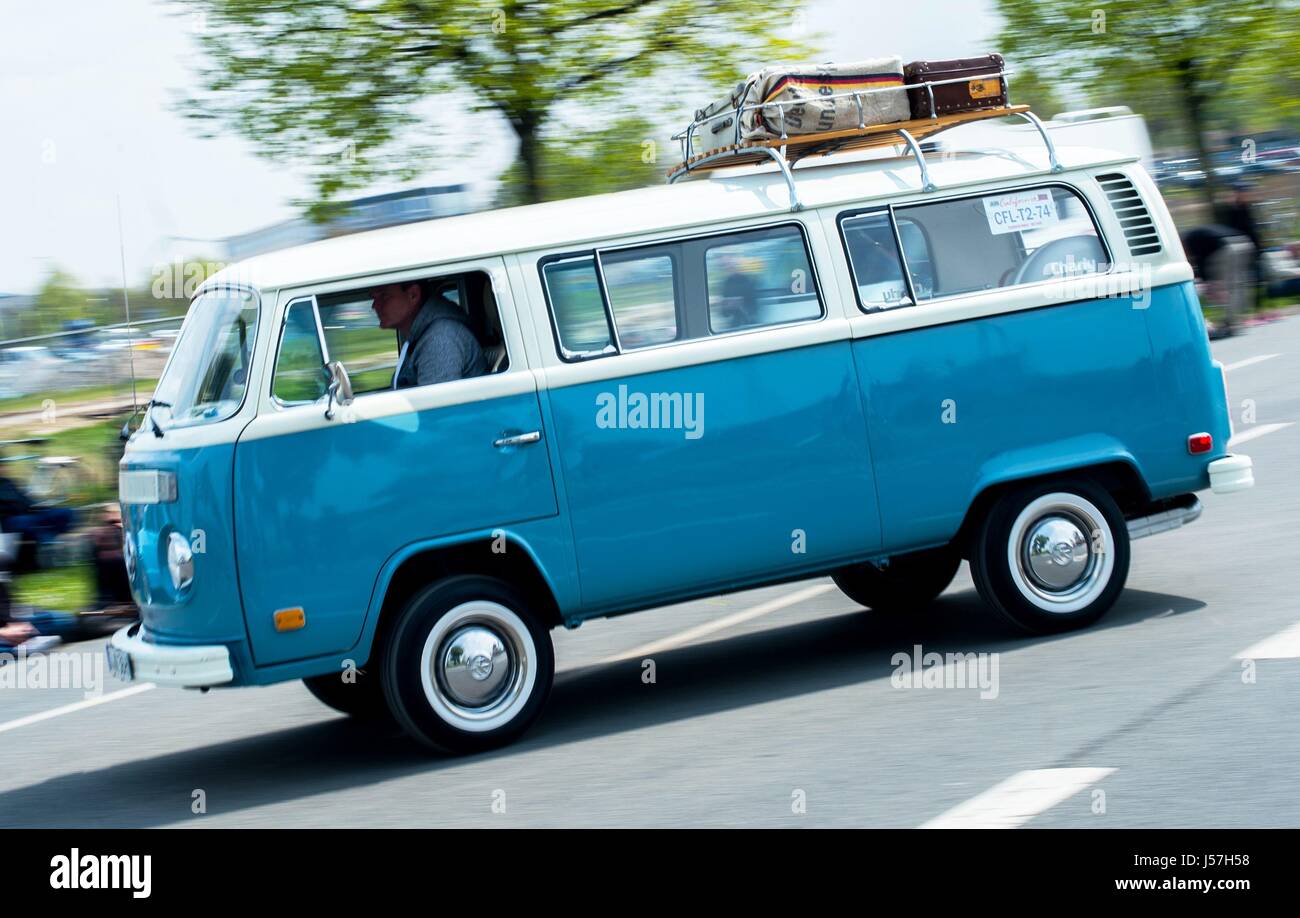 A VW transporter at the Maikaefertreffen (May Beetle Meeting) in ...