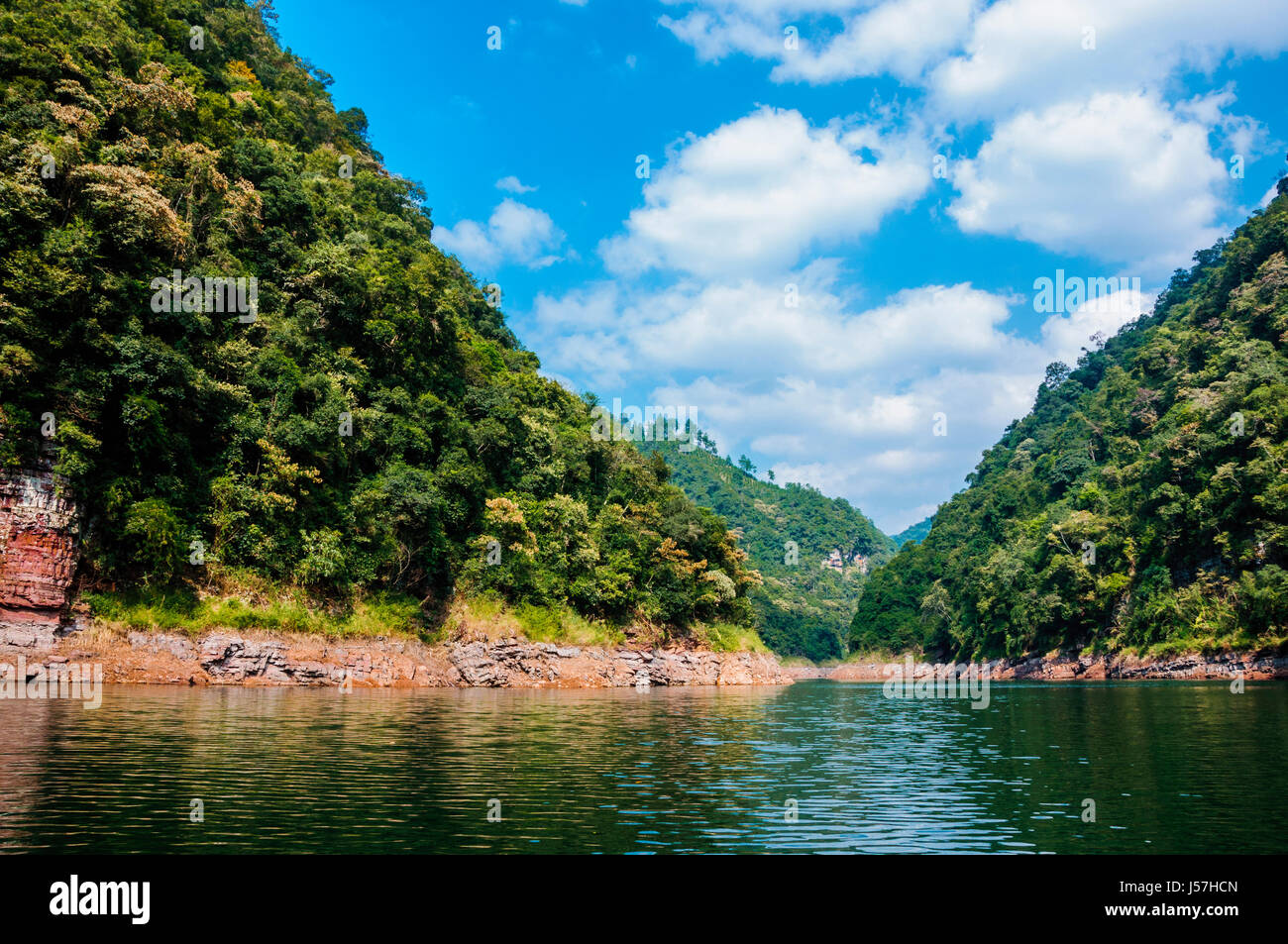 Beautiful scenic mountain range hi-res stock photography and images - Alamy