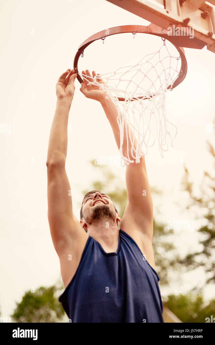 Installing mesh hi-res stock photography and images - Alamy