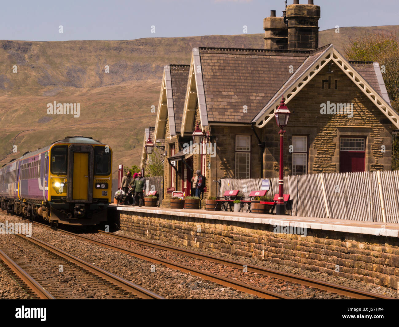 Train approaching from Carlisle Ribblehead Railway Station for Settle ...